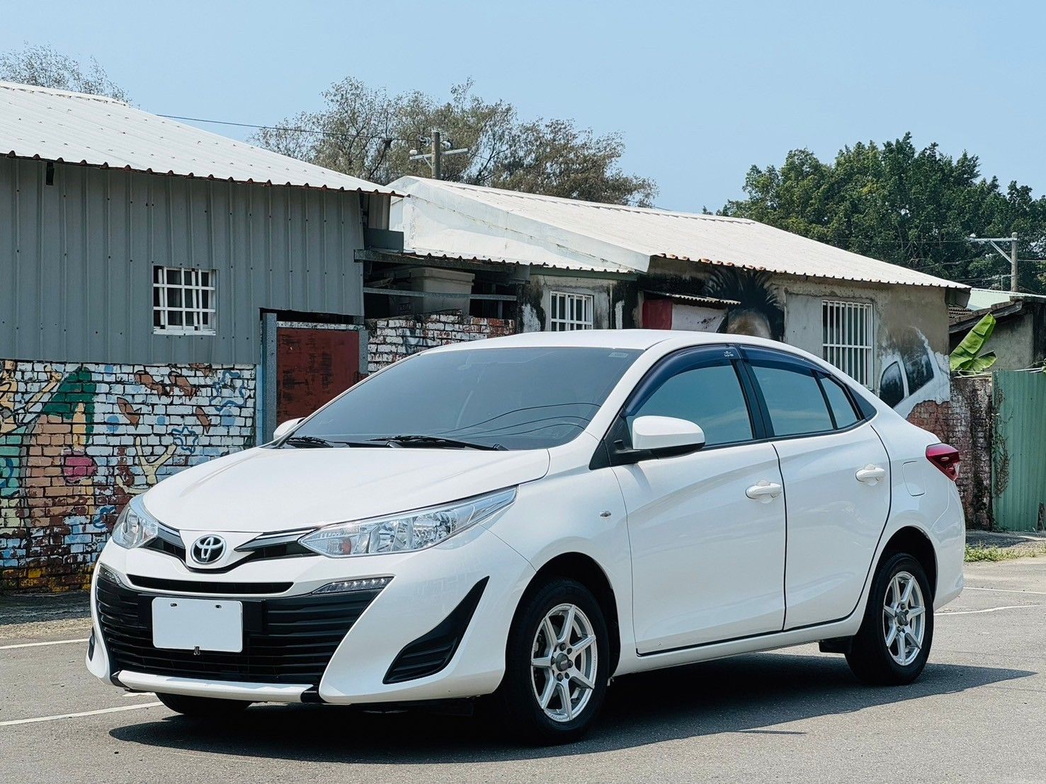 Toyota Vios 2018年二手車 29.8萬 台南市-長順車業 | 8891汽車