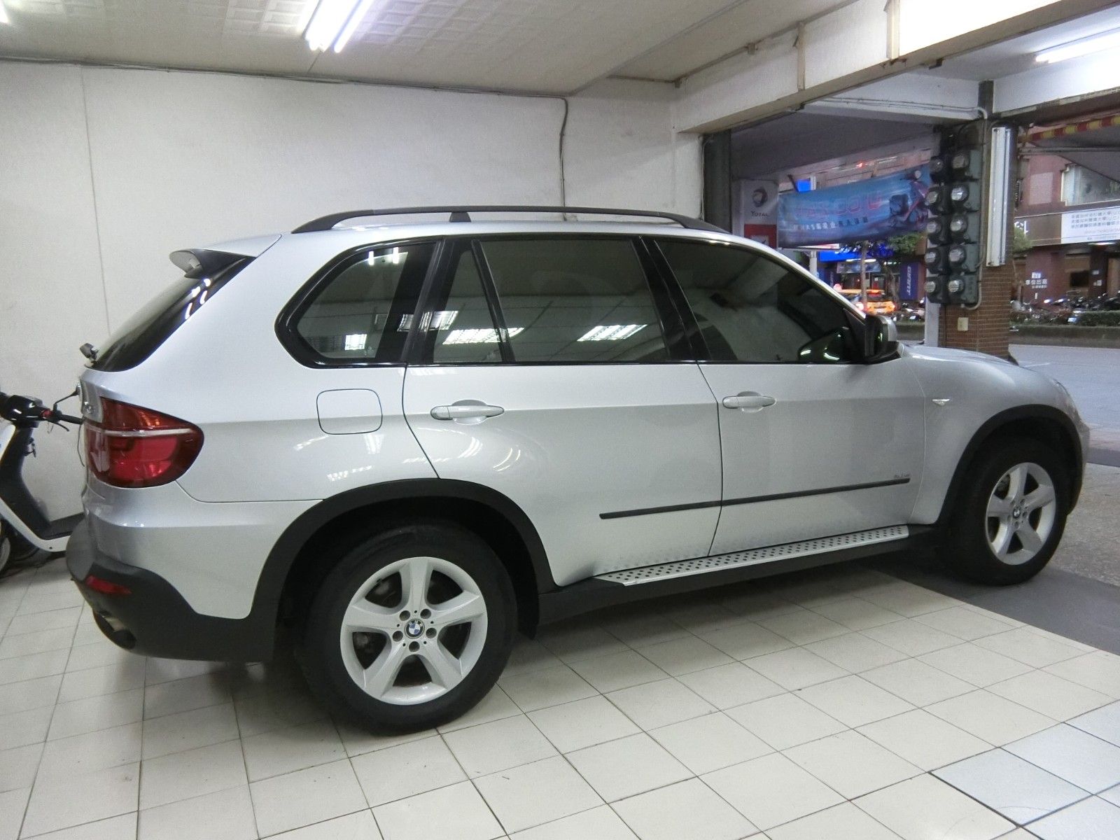 嚴選專區 - BMW X5 2008年二手車 27.8萬 新北市-煌達汽車 | 8891汽車