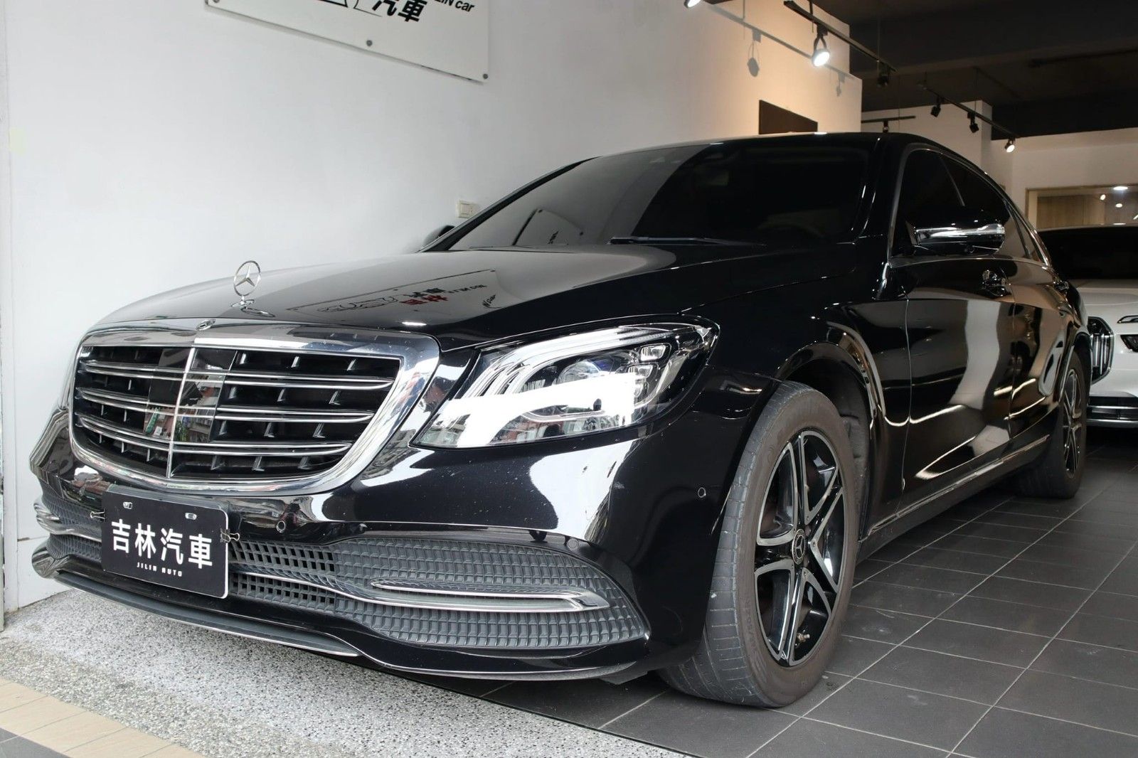 Mercedes-Benz S-Class Sedan 2018年二手車 180.8萬 台北市-吉林汽車小余雙B精選 | 8891汽車