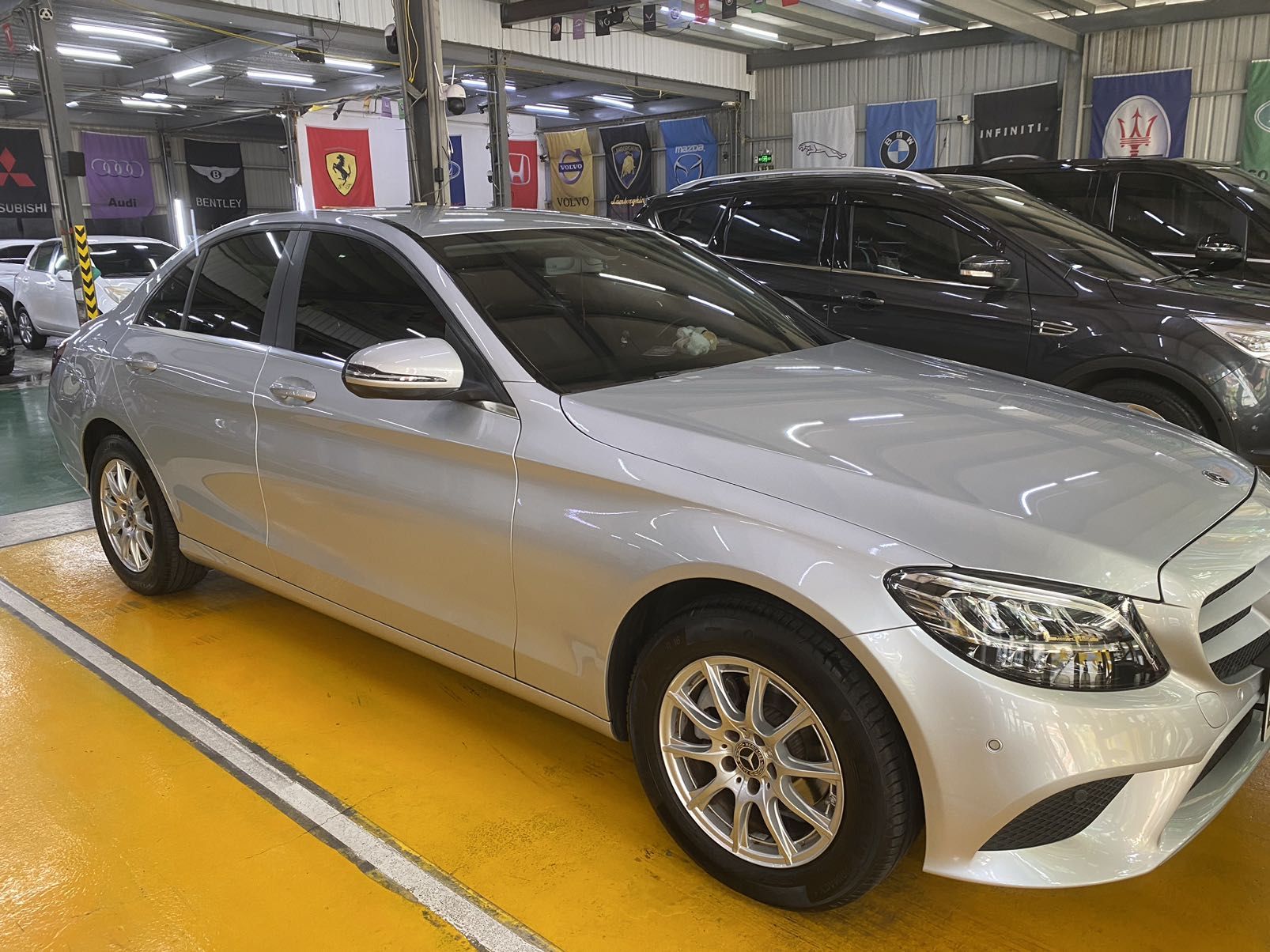 2018年 Mercedes-Benz C-Class Sedan C180 6萬公里|台中市