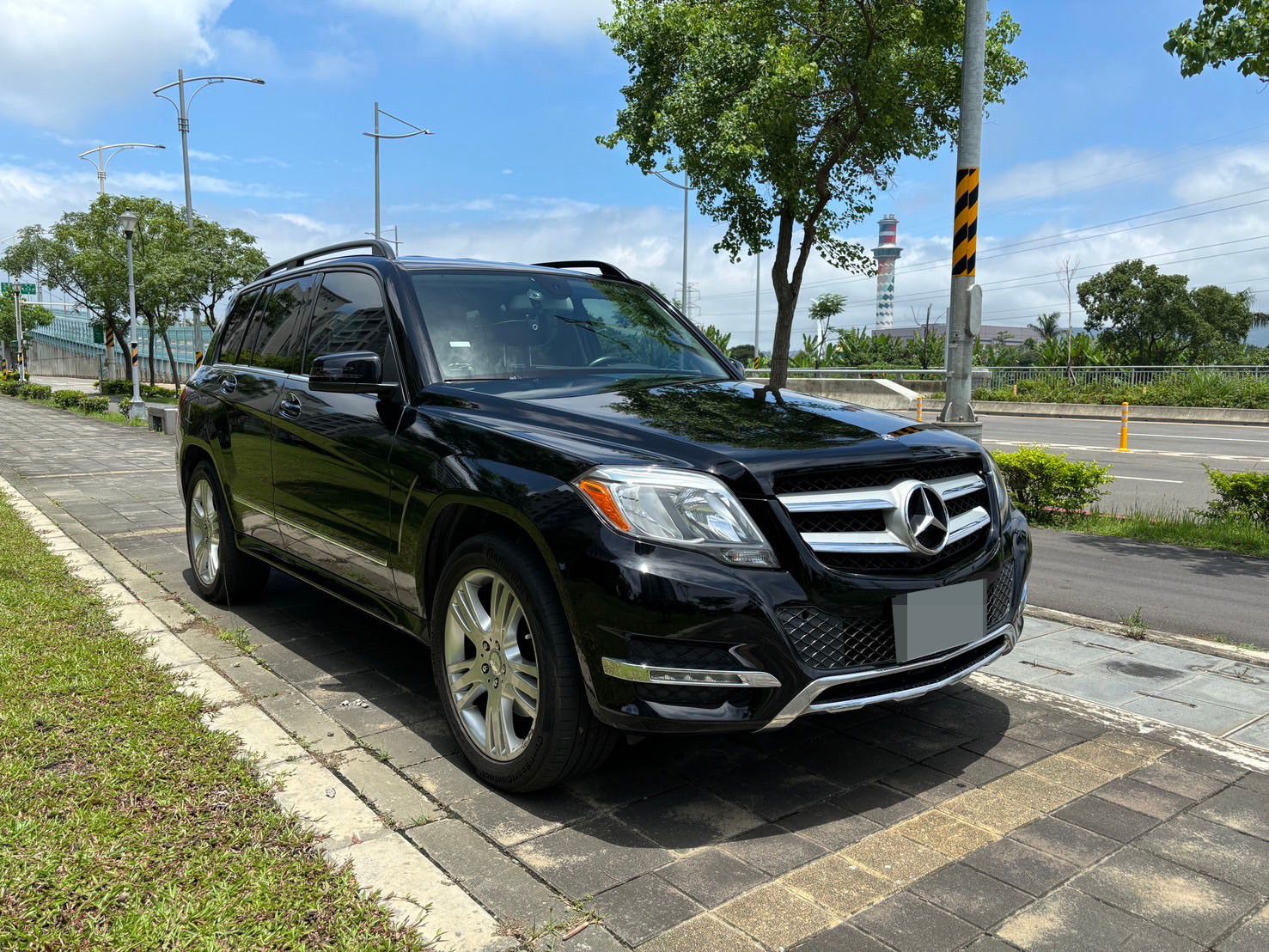 Mercedes-Benz GLK 2013年二手車 55.0萬 台北市-新安汽車 | 8891汽車