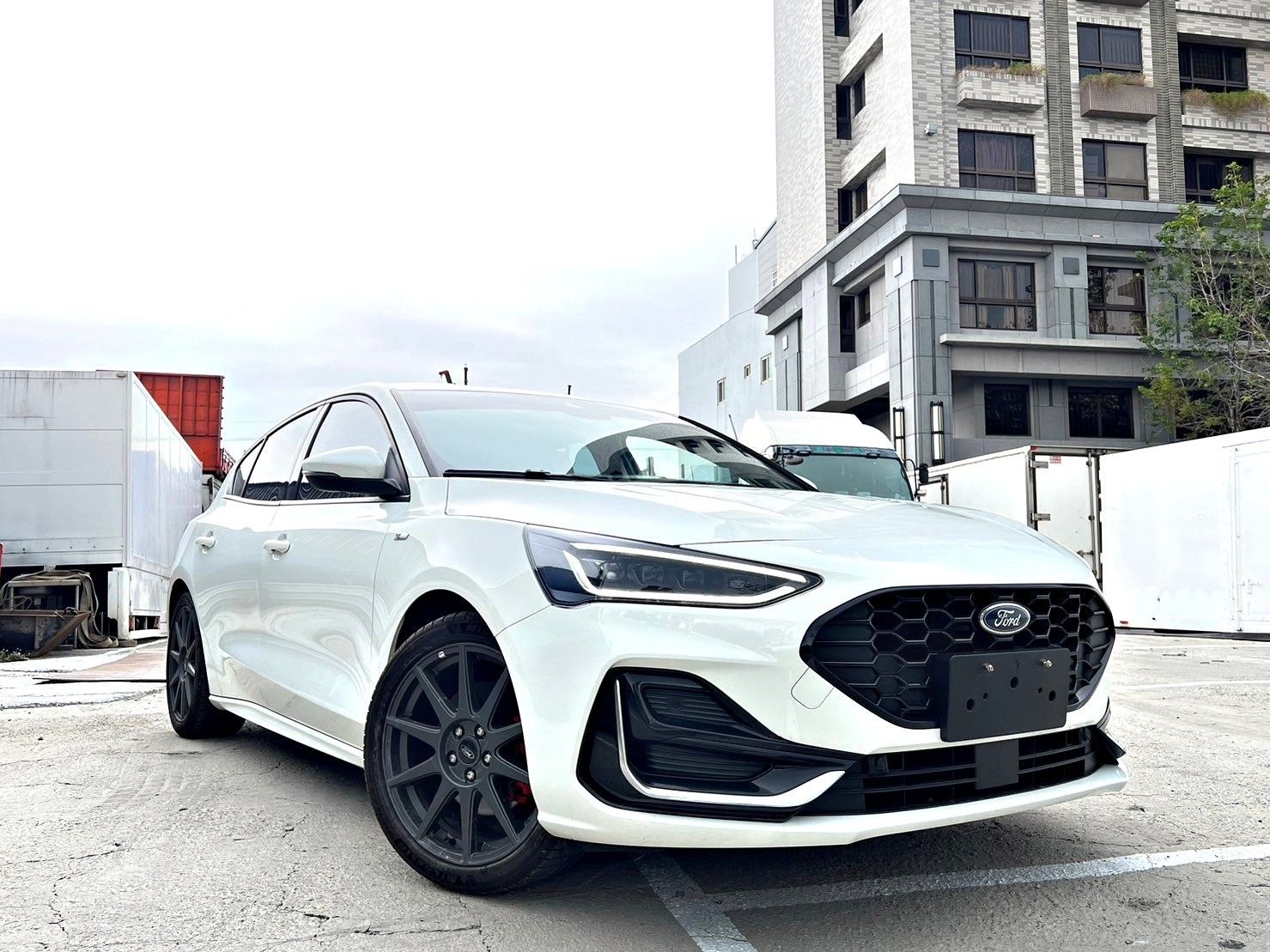 Ford Focus 5D 2024年二手車 66.8萬 台中市-新永汽車 | 8891汽車