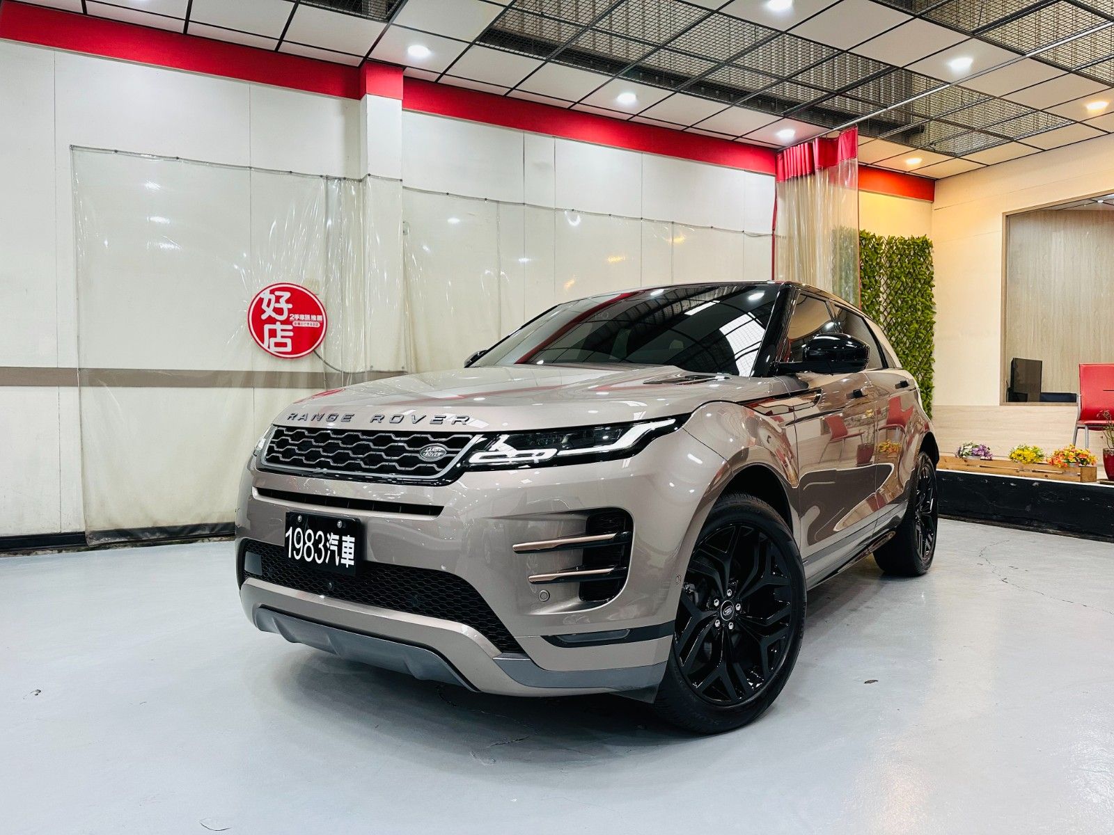 Land Rover Range Rover Evoque 2022年二手車 179.0萬 桃園市-1983汽車 | 8891汽車