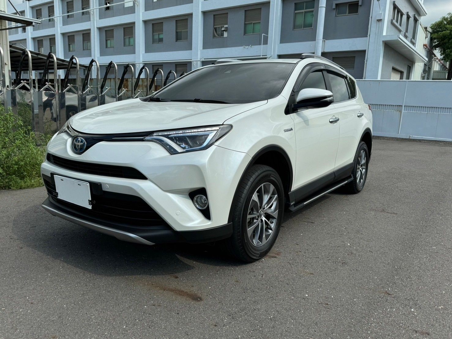 Toyota RAV4 2016年二手車 38.8萬 台南市-安心國際車業 | 8891汽車