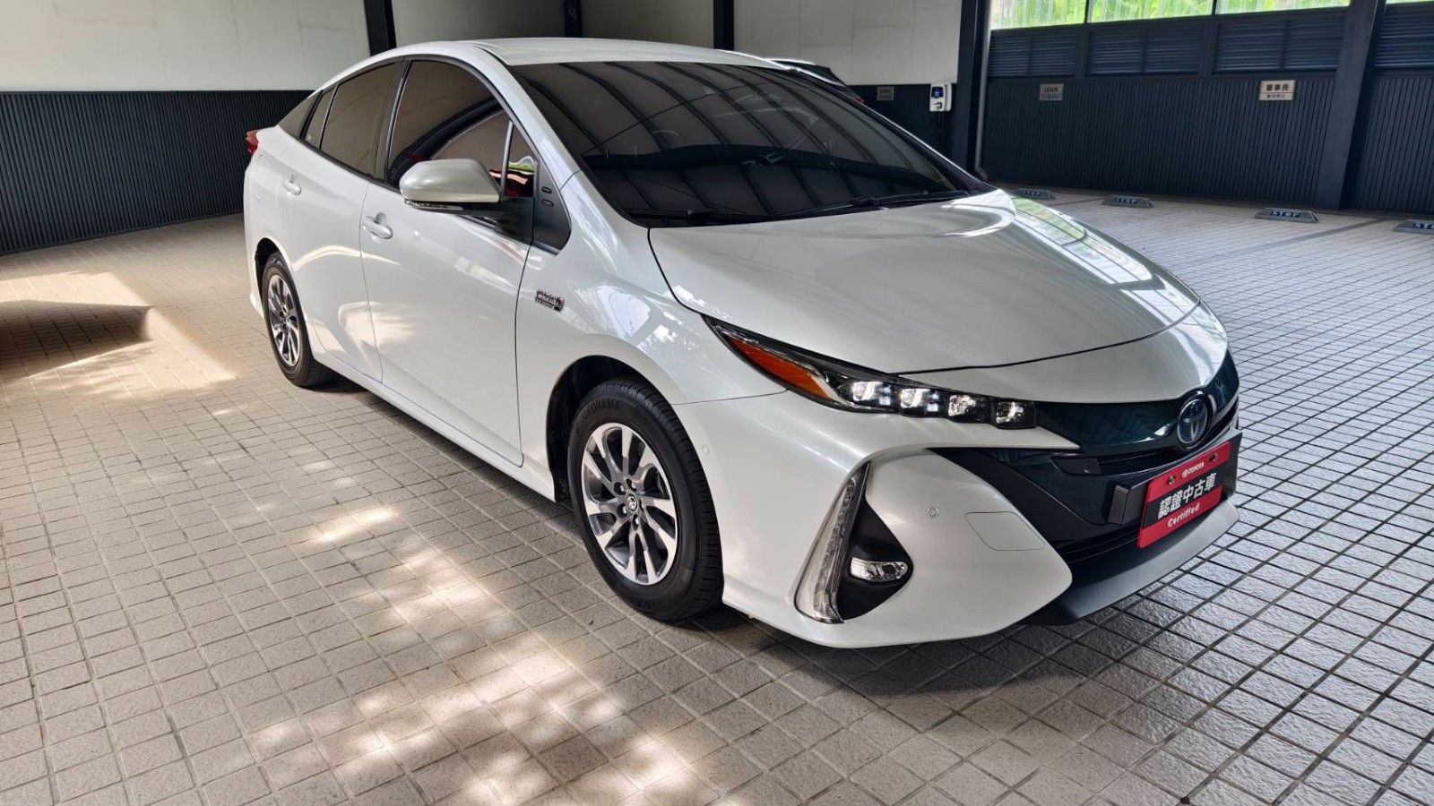 Toyota Prius PHV 2022年二手車 88.8萬 宜蘭縣-蘭揚豐田認證中古車 | 8891汽車