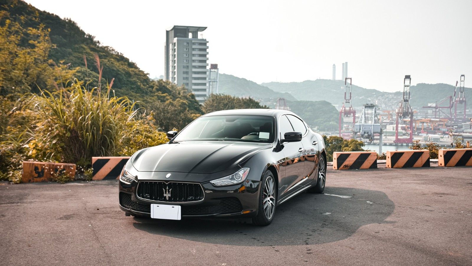 Maserati Ghibli SQ4 2014年二手車 電洽 基隆市-鈞順車業 | 8891汽車