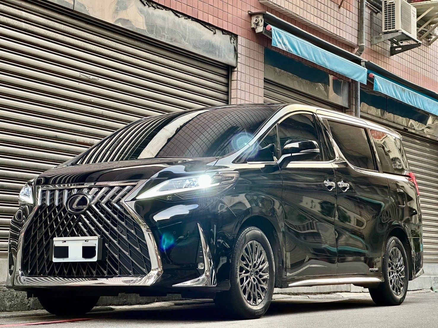 Lexus LM 2021年二手車 電洽 新北市- | 8891汽車