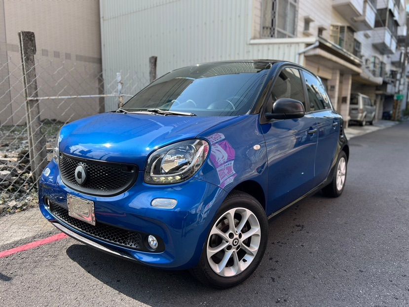 Smart Forfour 2018年二手車 39.8萬 高雄市-杰揚車業 | 8891汽車