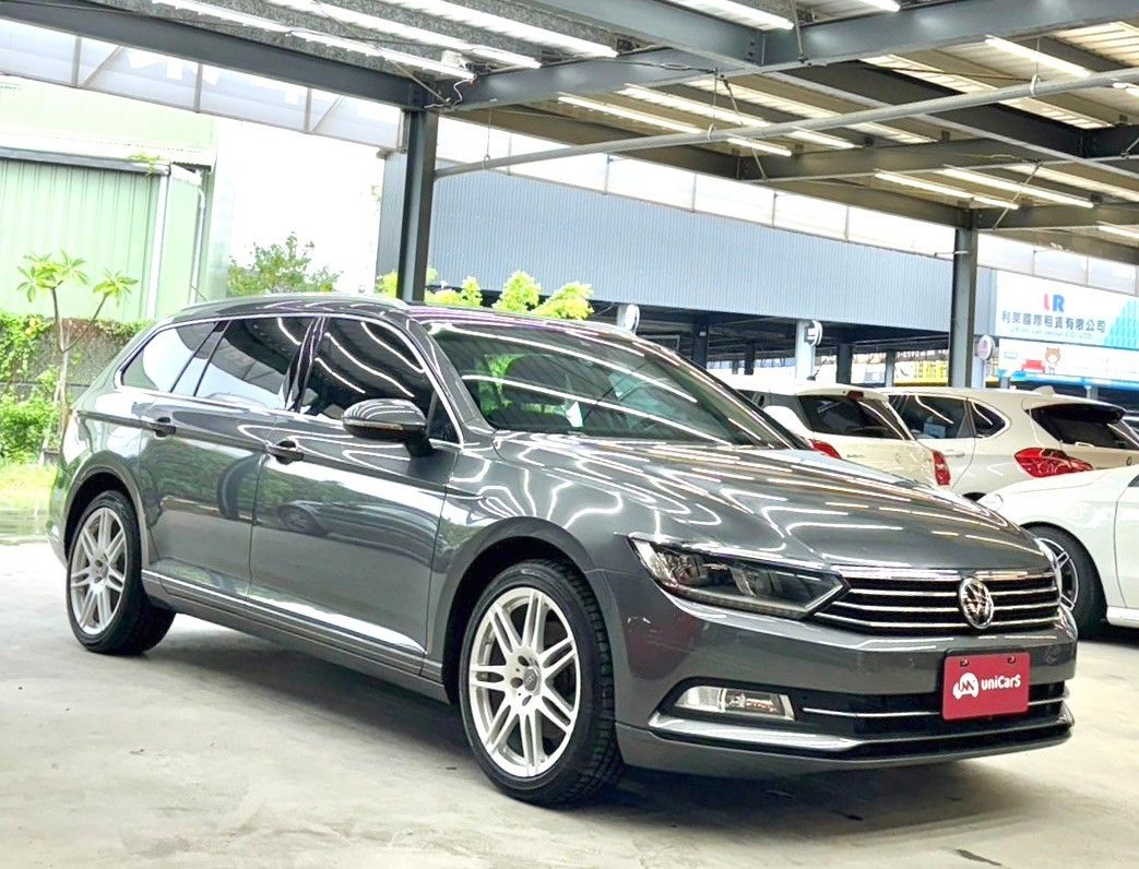 Volkswagen Passat Variant 2016年二手車 49.8萬 高雄市-uniCar聯合車業 | 8891汽車