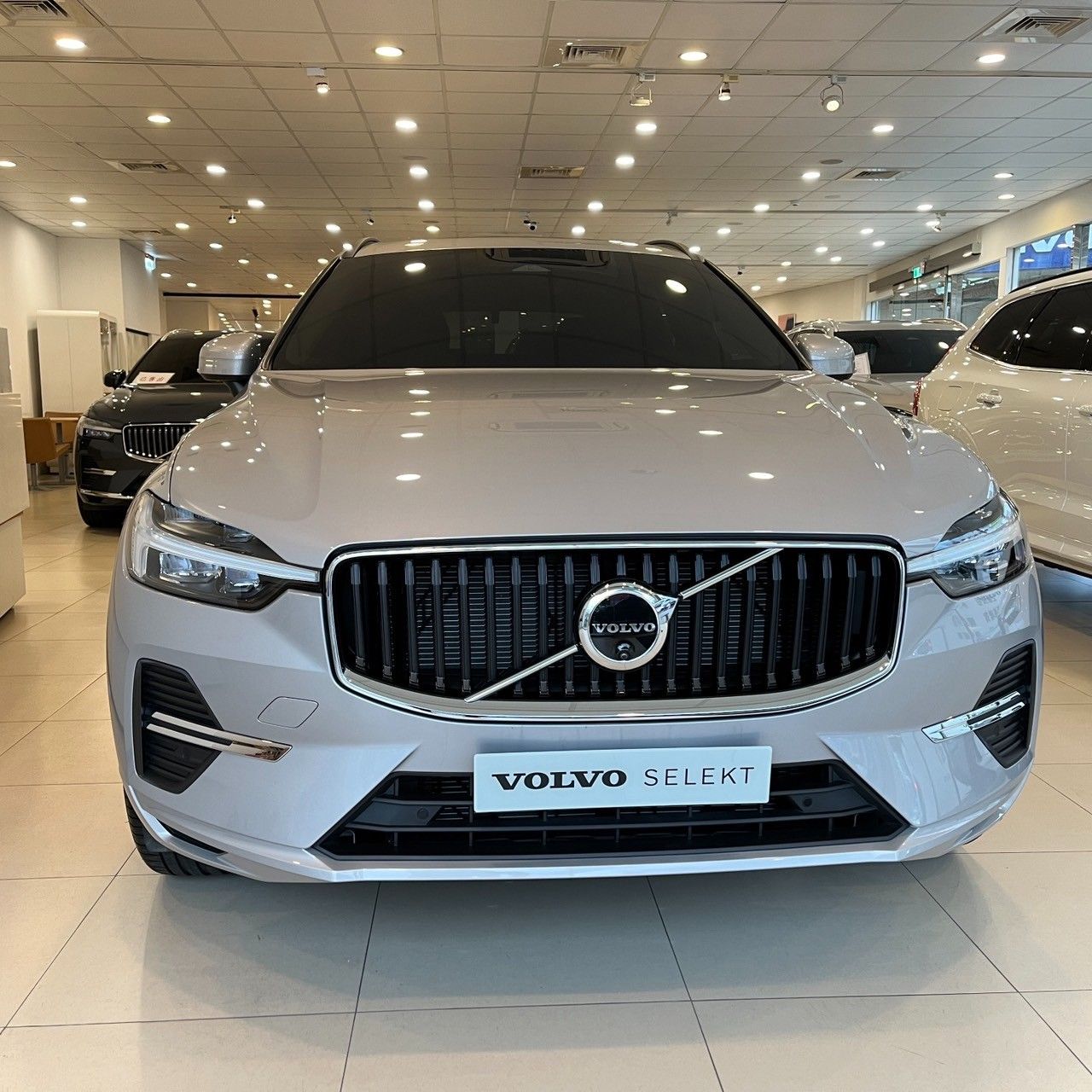Volvo XC60 2023年二手車 175.0萬 台北市-Volvo新凱認證車 | 8891汽車