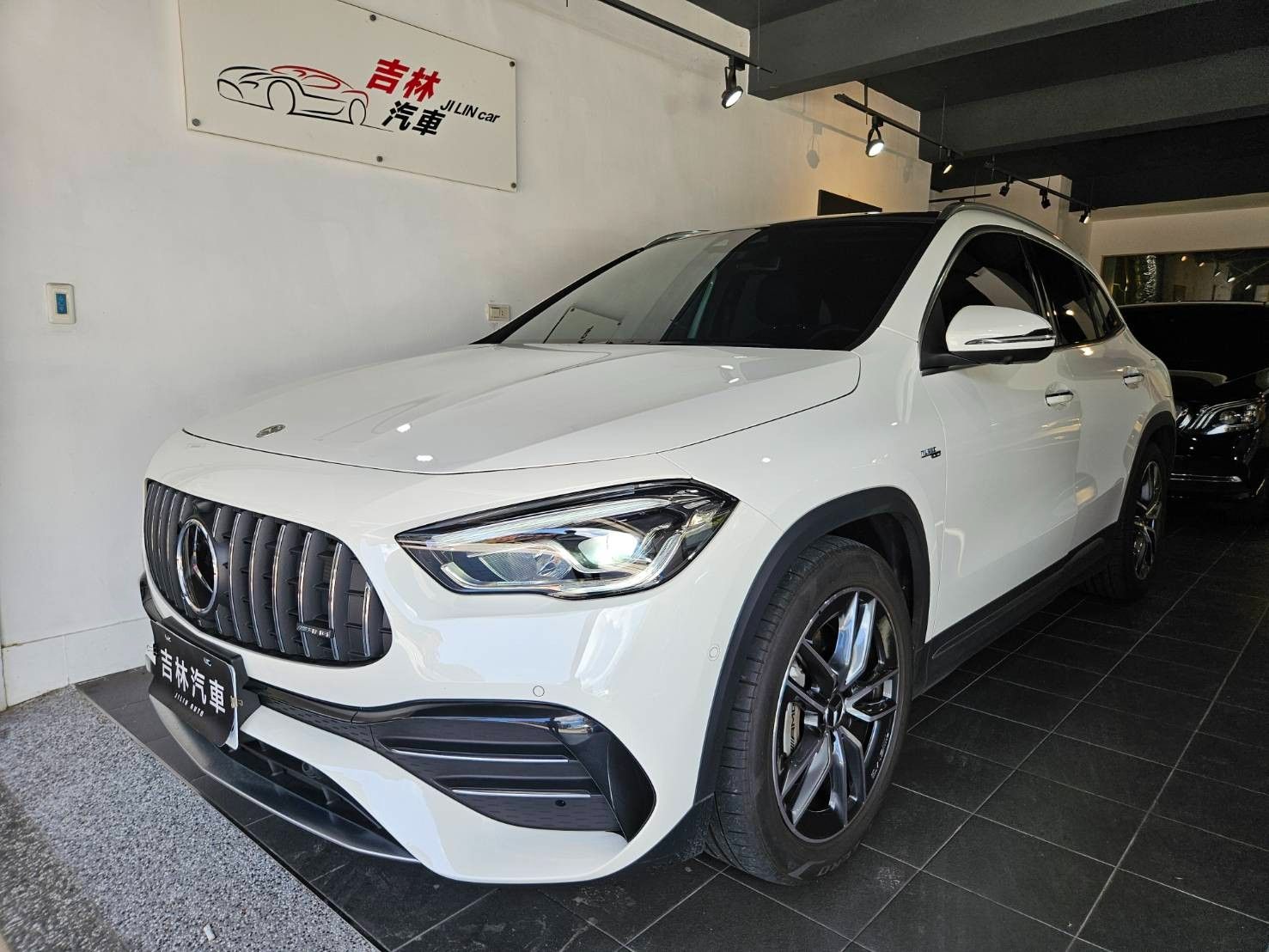Mercedes-Benz GLA 2023年二手車 230.8萬 台北市-吉林汽車小余雙B精選 | 8891汽車