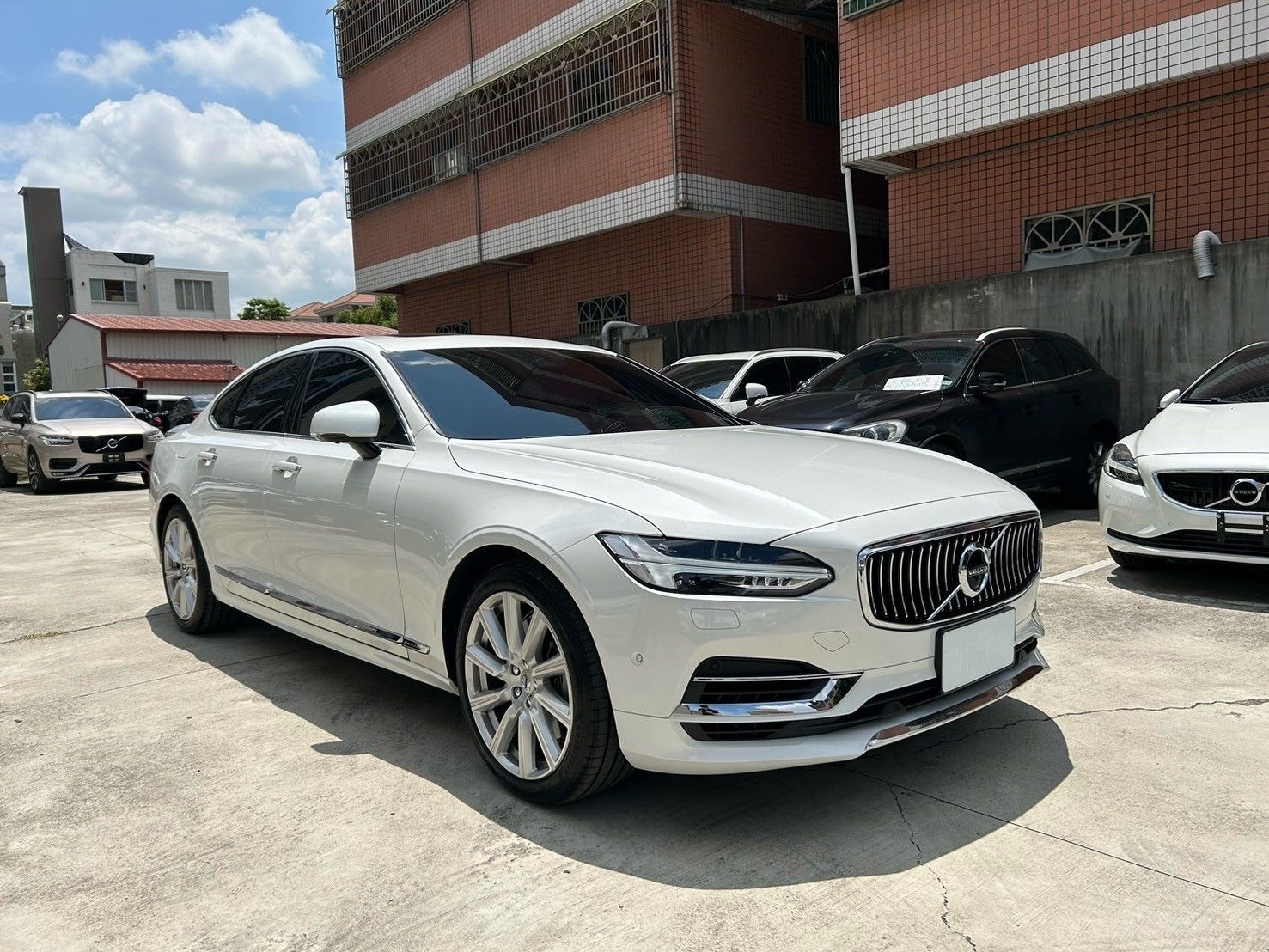 Volvo S90 2022年二手車 218.0萬 台中市-前進富友汽車有限公司 | 8891汽車