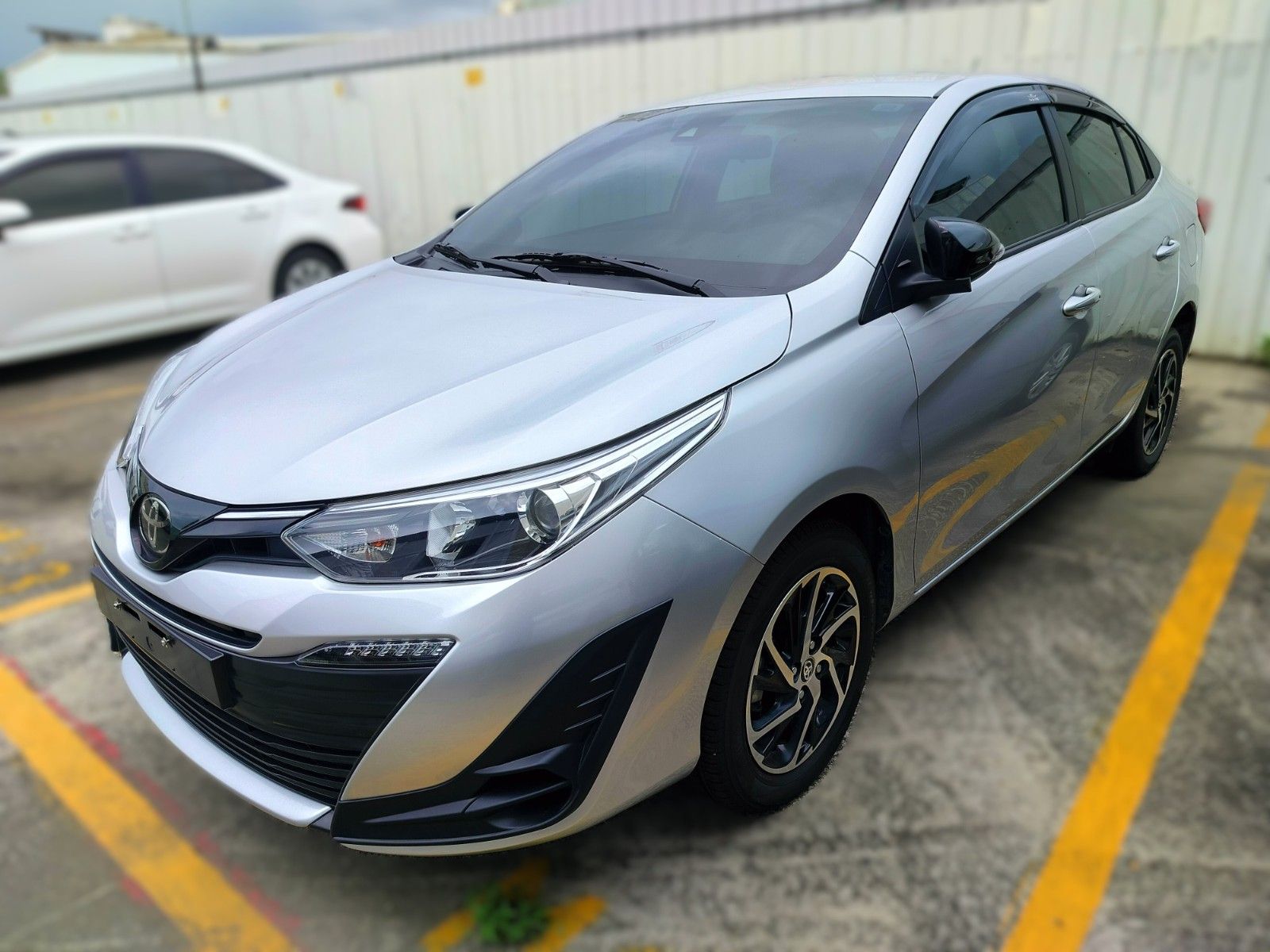 Toyota Vios 2021年二手車 42.8萬 台南市-格上一手中古車 | 8891汽車