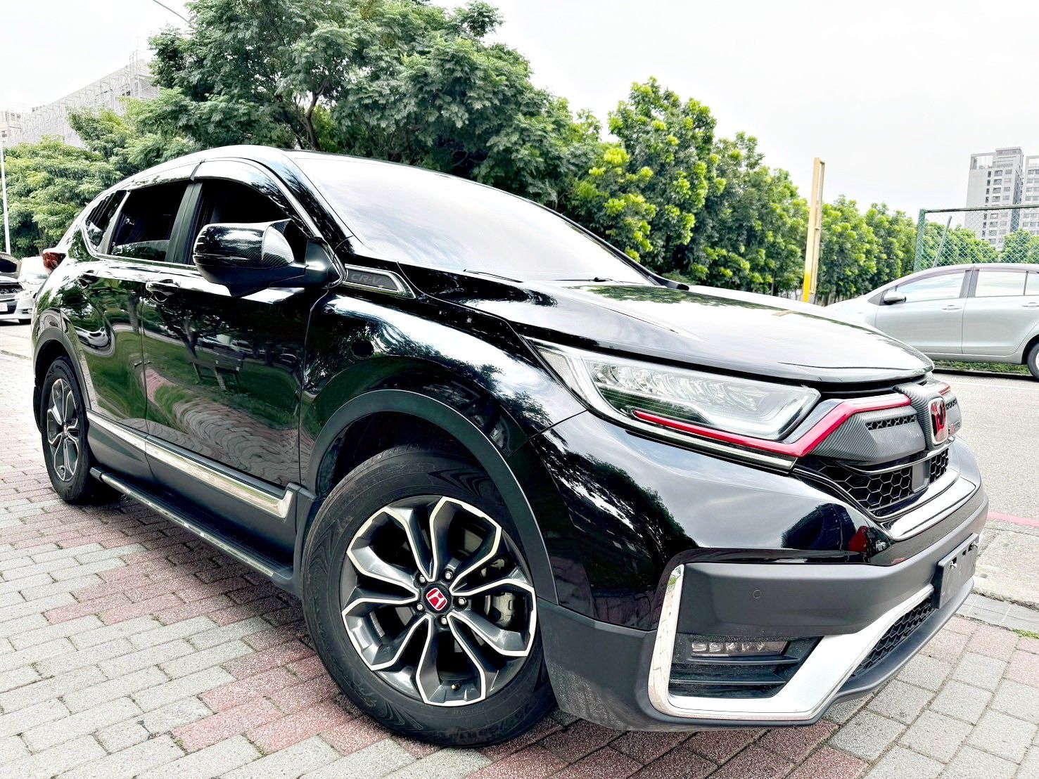 Honda CR-V 2022年二手車 67.8萬 台中市-禾運汽車 | 8891汽車
