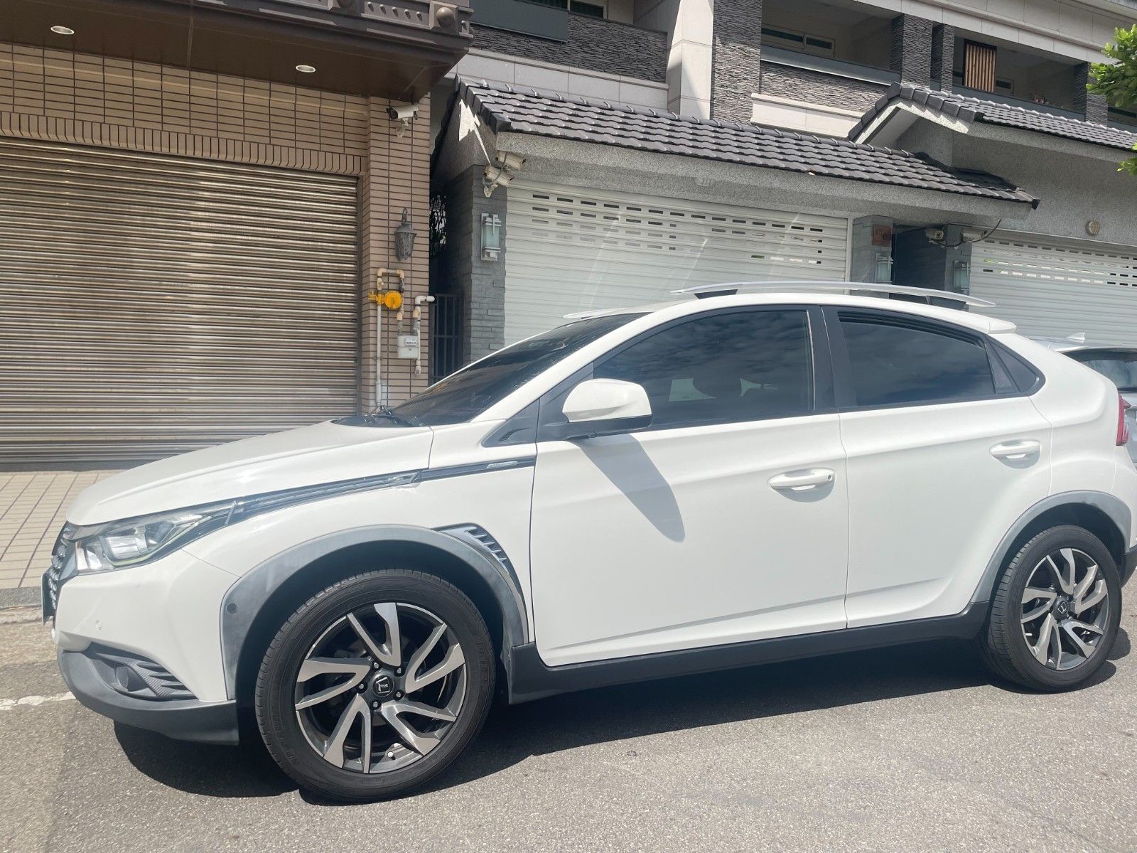 Luxgen U5 2017年二手車 17.8萬 桃園市-迎鑫汽車 | 8891汽車