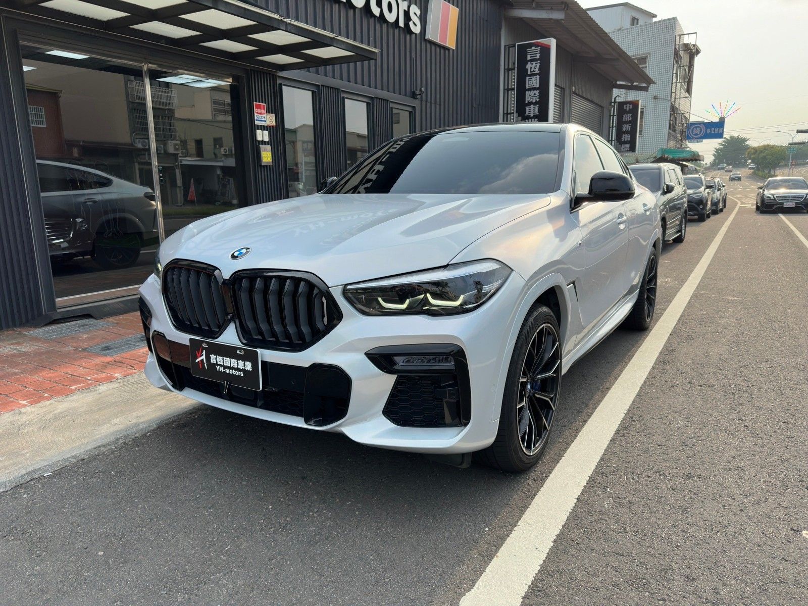 BMW X6 2020年二手車 電洽 台中市-言恆國際車業有限公司 | 8891汽車