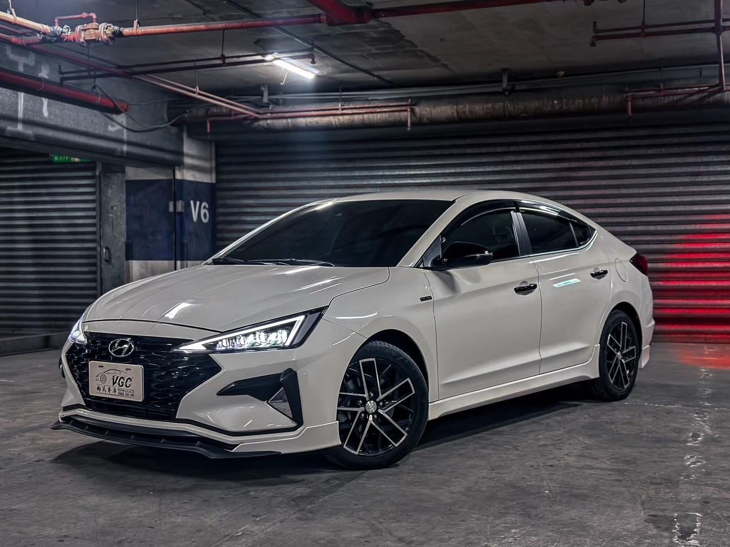 Hyundai Elantra 2020年二手車 28.9萬 新北市-7星級汽車專賣 | 8891汽車