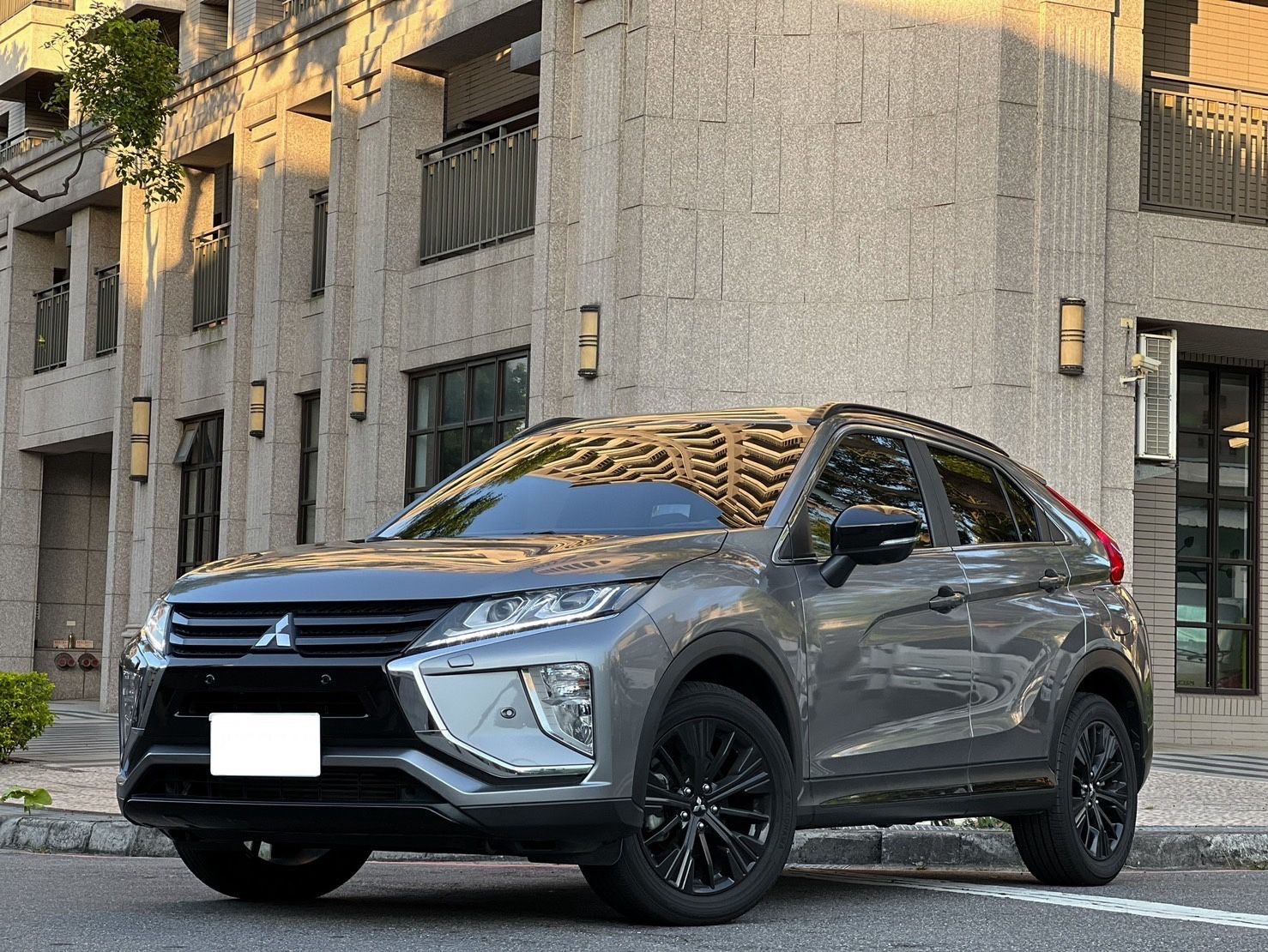 Mitsubishi Eclipse Cross 2019年二手車 52.8萬 新北市-凱爾車業百萬內認證車 | 8891汽車