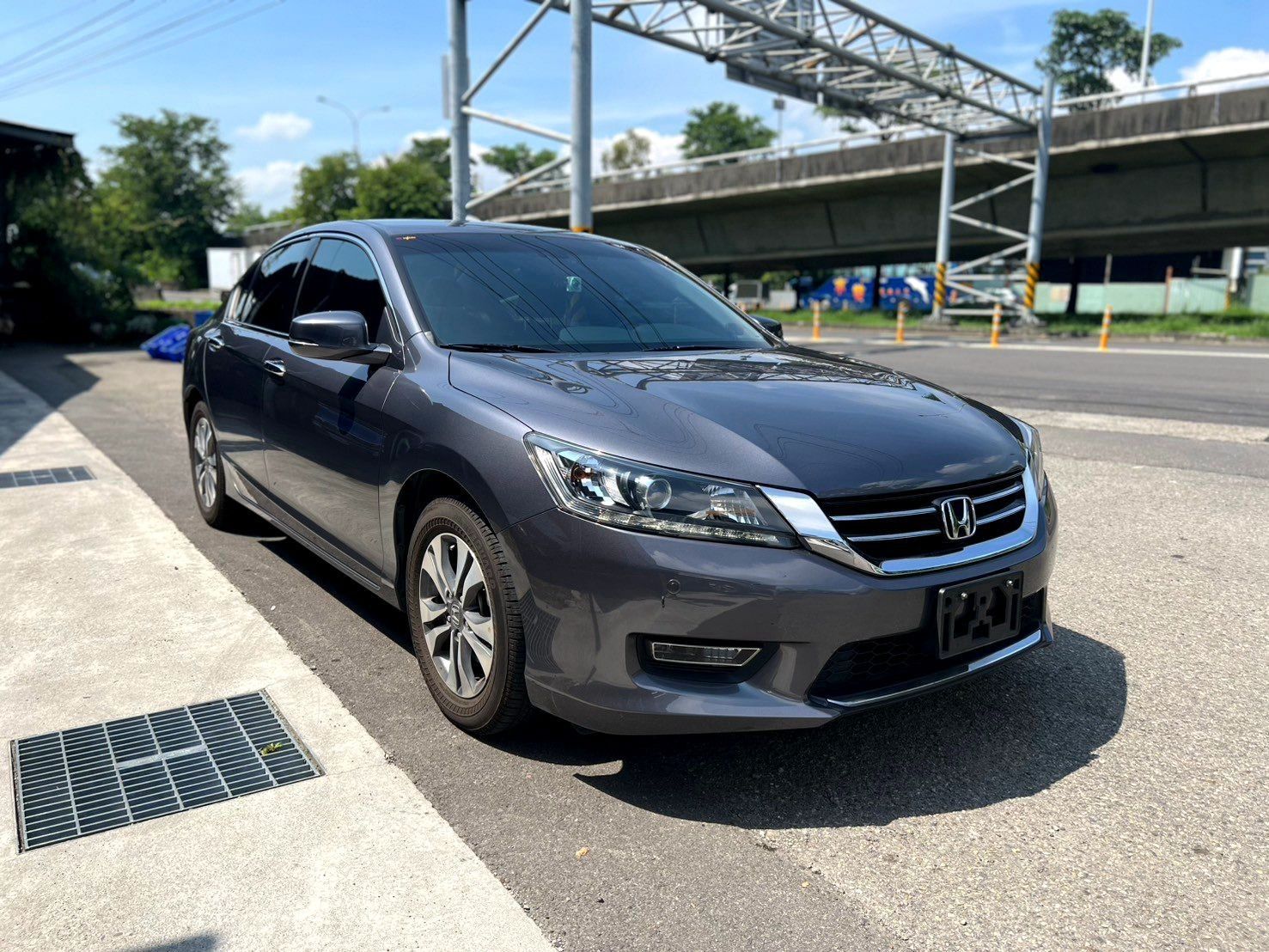 Honda Accord 2013年二手車 電洽 台中市-鴻順車業 | 8891汽車