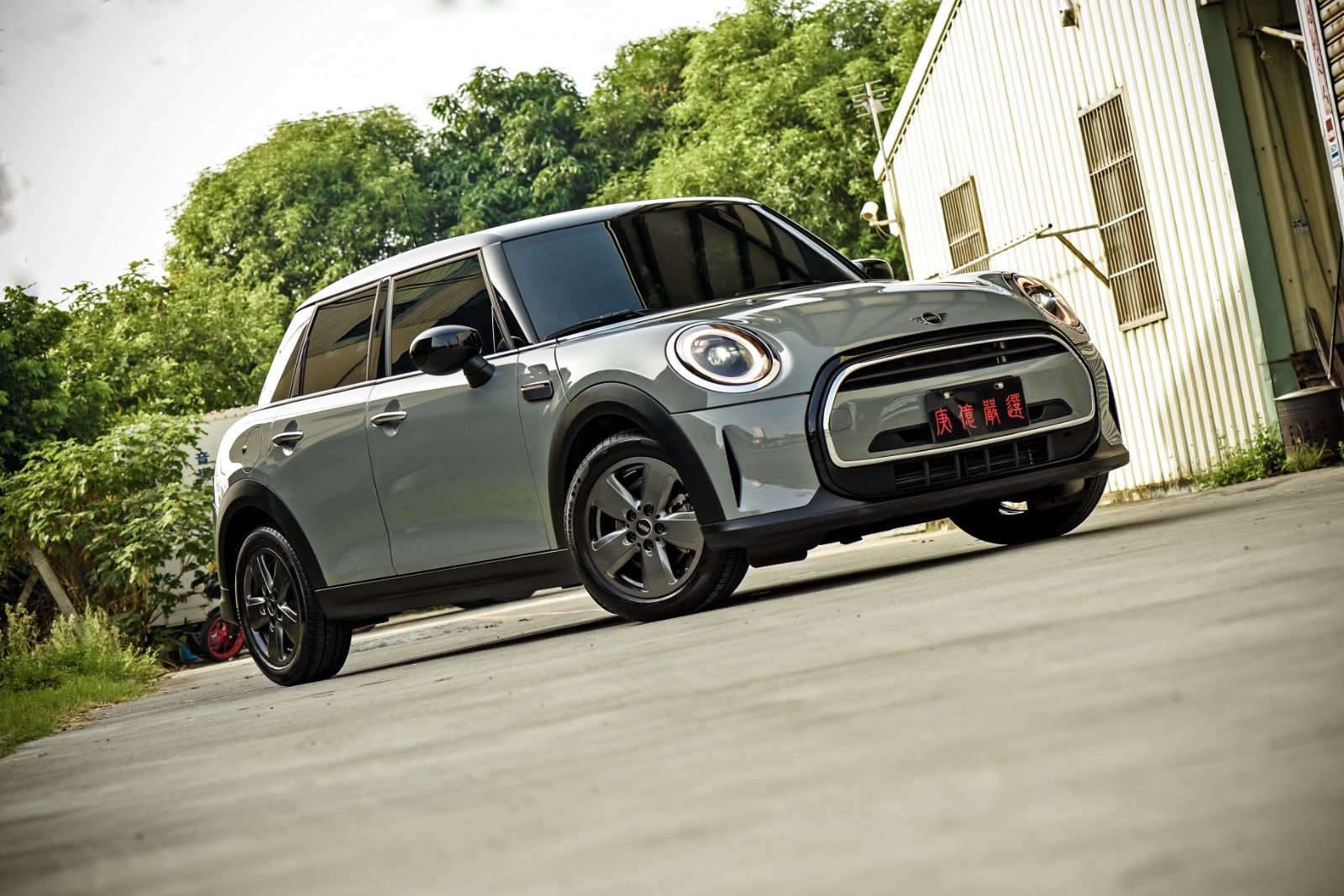 Mini Mini 5-Door 2023年二手車 電洽 台中市-庚億汽車 | 8891汽車