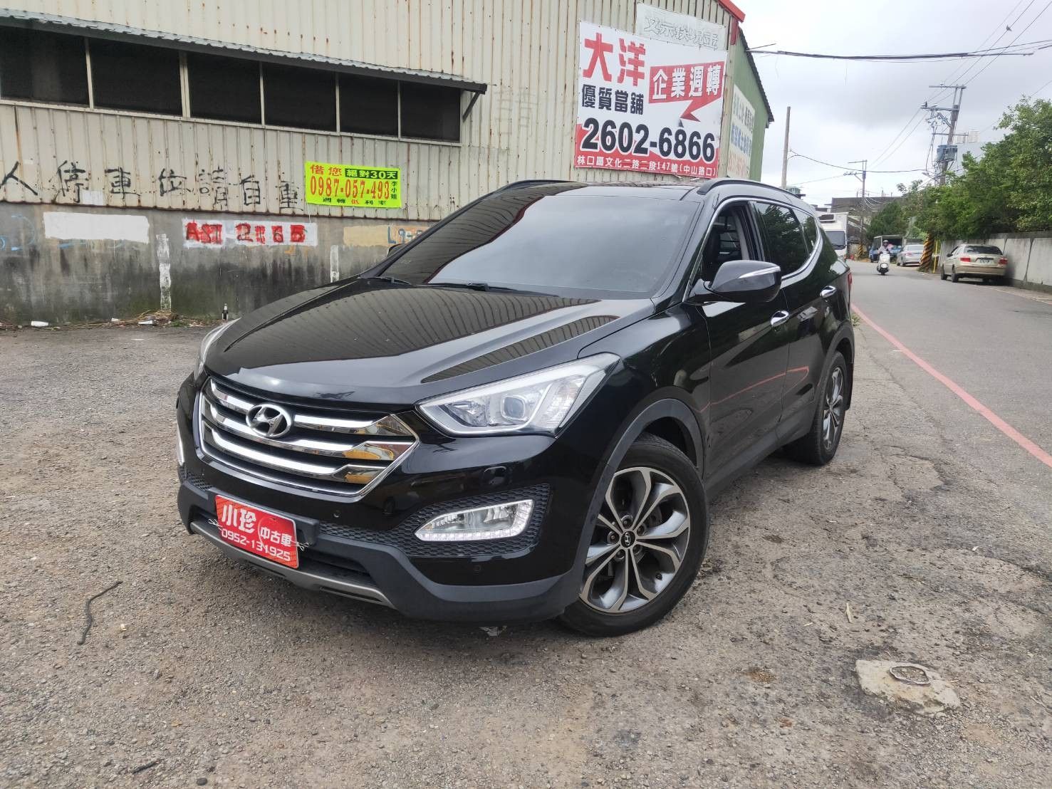 Hyundai Santa Fe 2015年二手車 29.8萬 新北市-長虹一路發 車業聯盟 | 8891汽車
