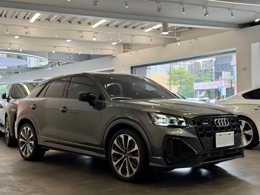 Audi SQ2 2021年二手車 158.0萬 桃園市-美好關係 勁德丹尼 | 8891汽車