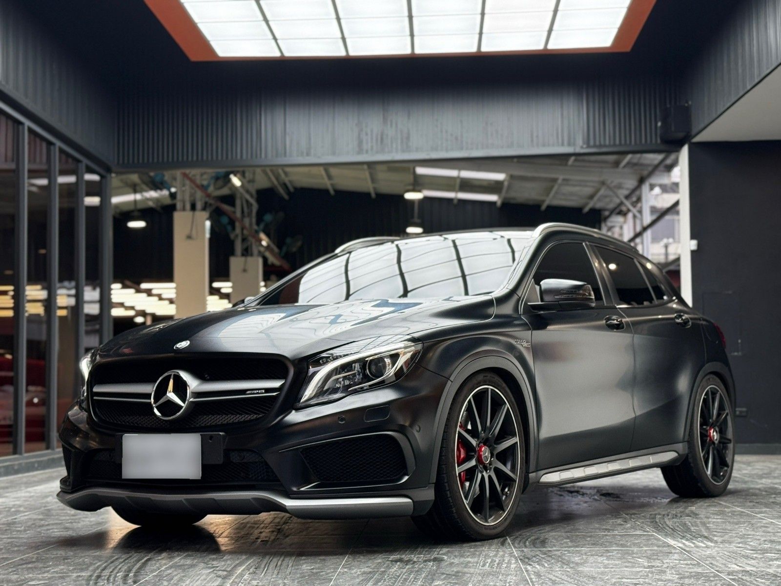 Mercedes-Benz GLA 2016年二手車 99.8萬 新北市-弘達國際三重店 | 8891汽車