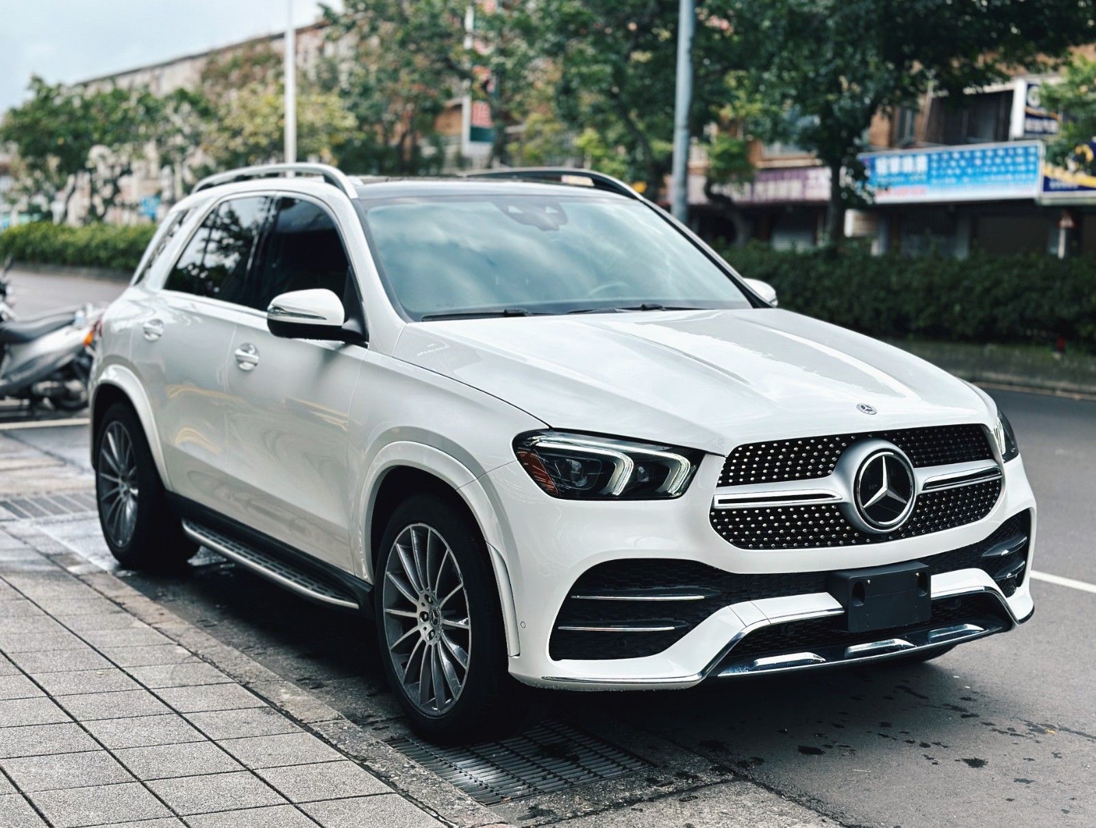 Mercedes-Benz GLE 2021年二手車 電洽 台北市-台北亞柏 | 8891汽車