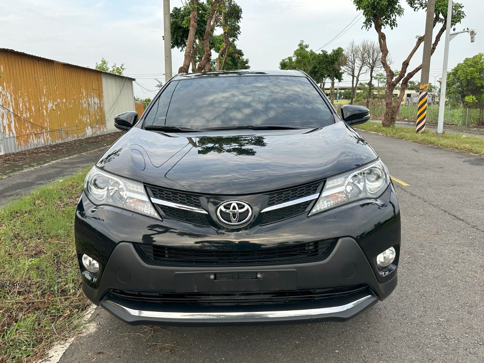 Toyota RAV4 2014年二手車 39.0萬 屏東縣-亦將車業 | 8891汽車