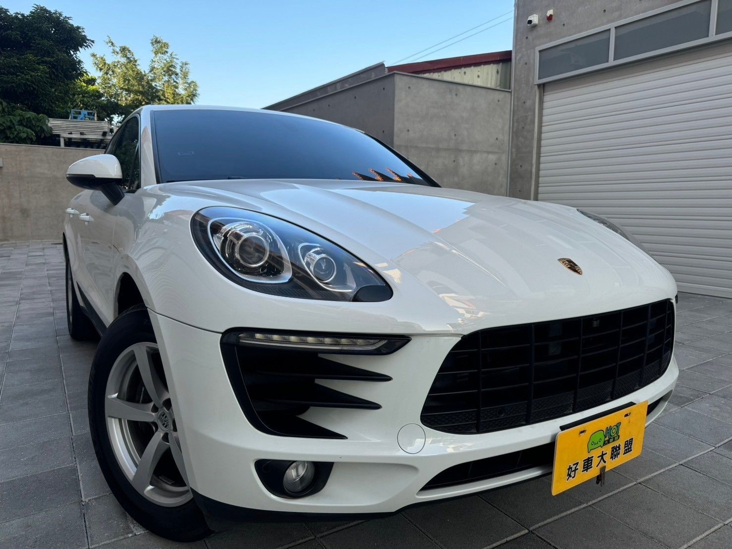 Porsche Macan 2015年二手車 98.8萬 台南市-同一汽車 | 8891汽車