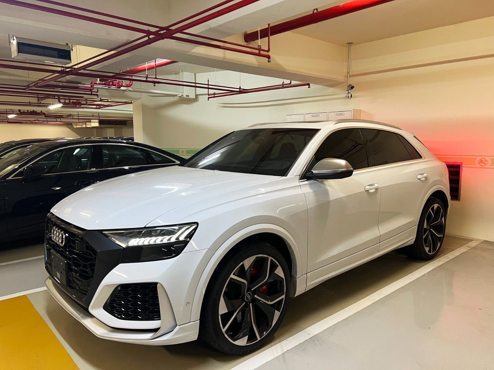 Audi RS Q8 2023年二手車 688.0萬 新北市-祺奧國際 | 8891汽車