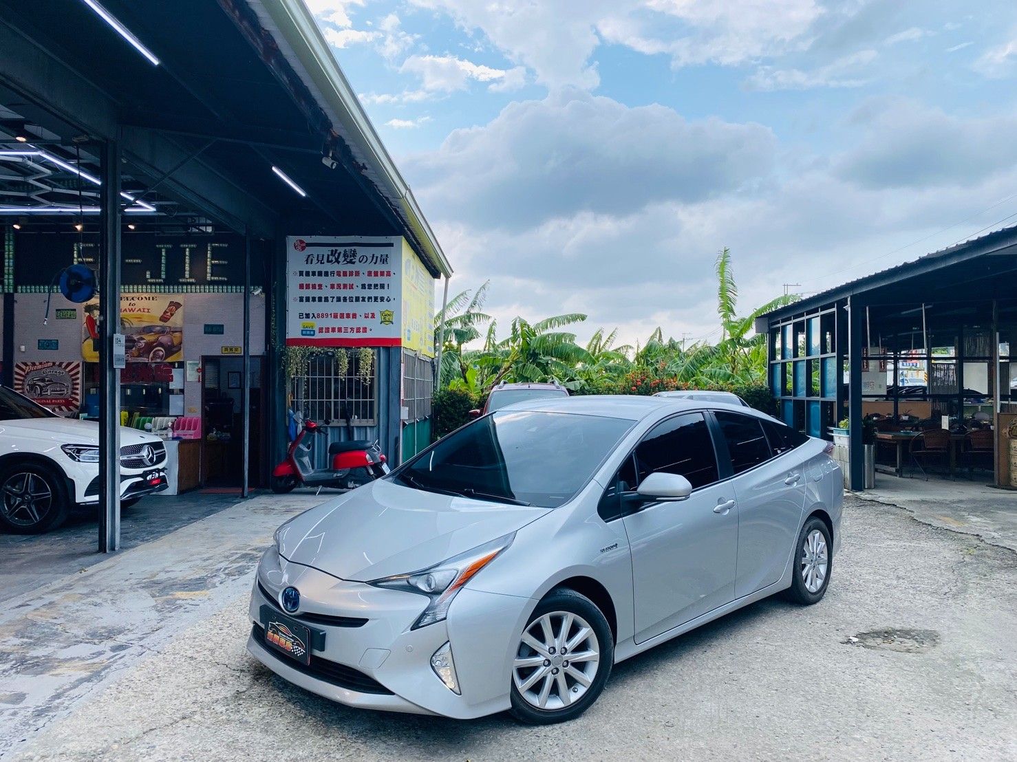 Toyota Prius 2018年二手車 59.8萬 嘉義縣-蒙特婁油電 | 8891汽車