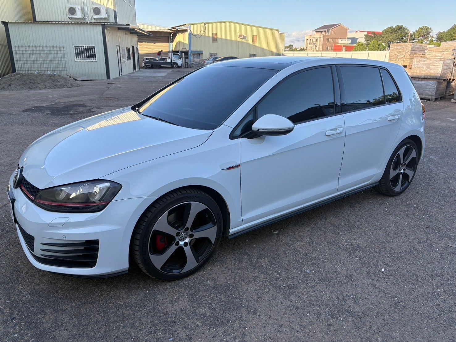 Volkswagen Golf GTI 2015年二手車 61.0萬 桃園市-HOT海銳汽車 | 8891汽車
