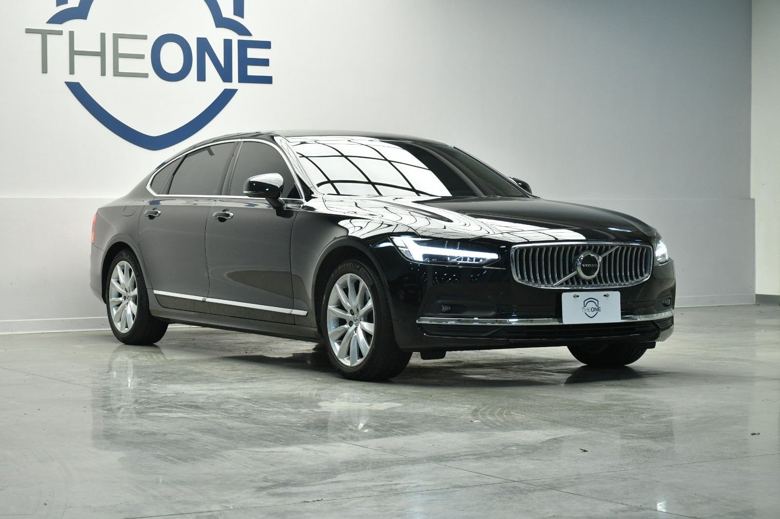 Volvo S90 2022年二手車 147.0萬 新北市-THE ONE | 8891汽車