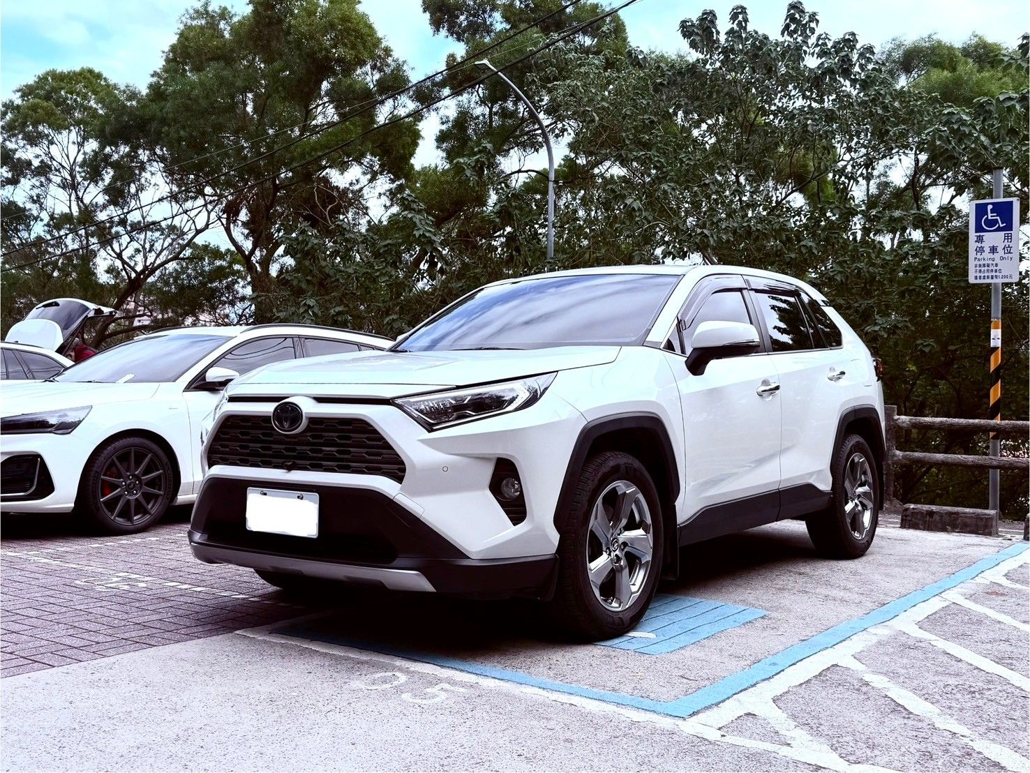 Toyota RAV4 2020年二手車 79.8萬 新北市-品川車庫(臻臻) | 8891汽車