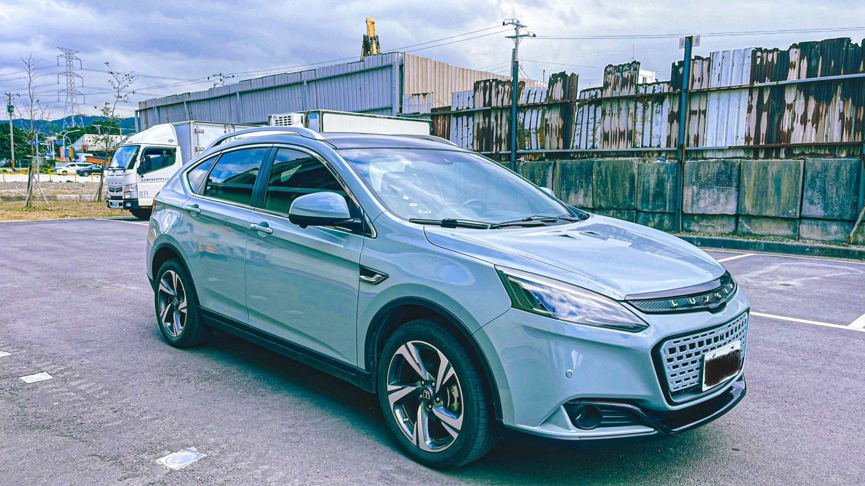 Luxgen U6 Neo 2023年二手車 38.8萬 桃園市-小宸只賣好車 | 8891汽車