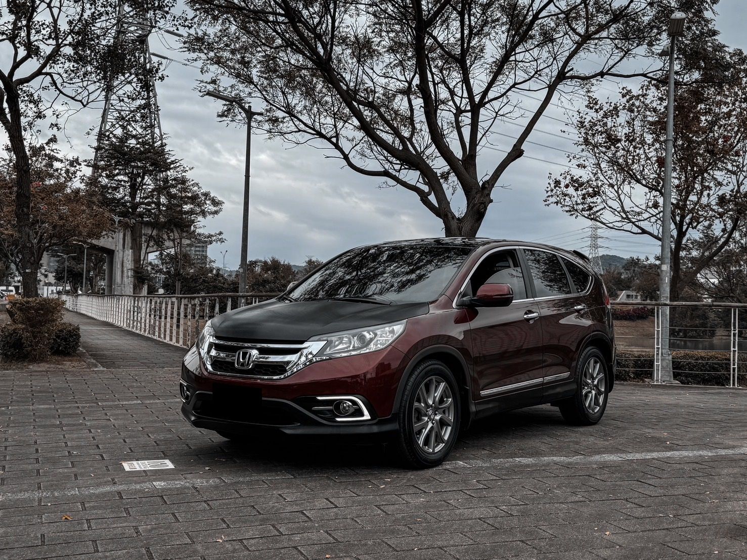 Honda CR-V 2015年二手車 29.8萬 台北市-鴻揚汽車商行 | 8891汽車