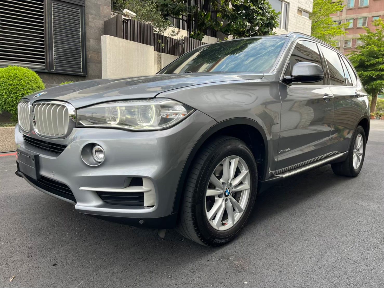 BMW X5 2014年二手車 68.8萬 台南市-SUM三立國際汽車 | 8891汽車