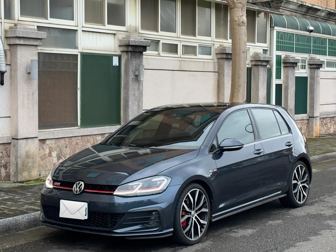 Volkswagen Golf GTI 2019年二手車 100.0萬 新北市-大力車業 | 8891汽車