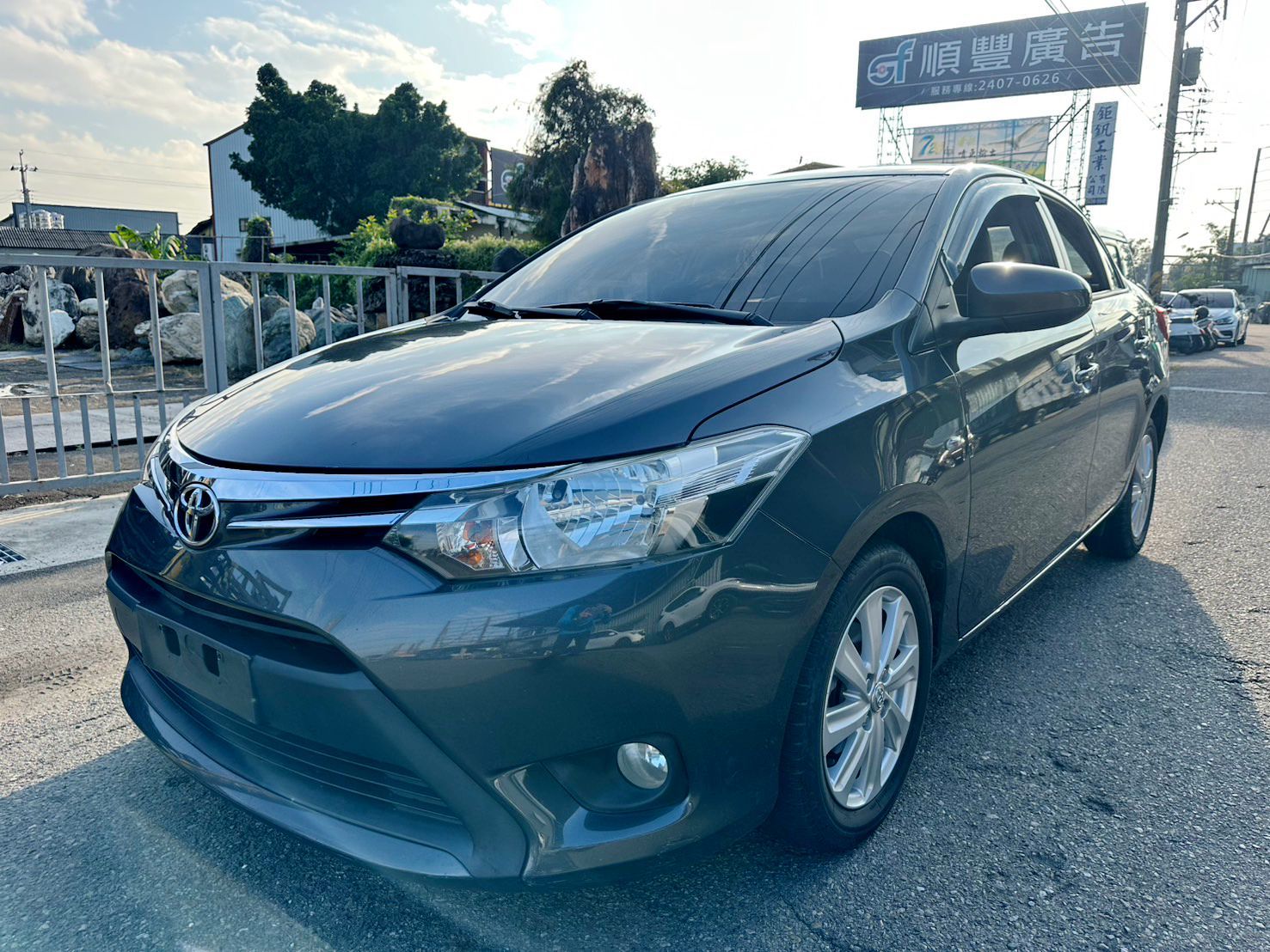 Toyota Vios 2015年二手車 16.8萬 台中市-裕富汽車 | 8891汽車
