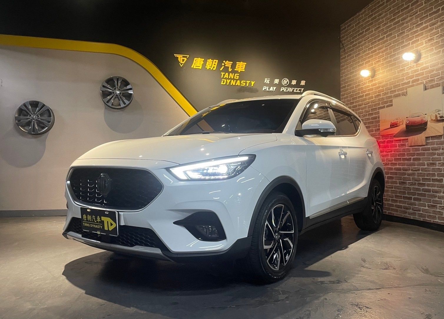MG ZS 2023年二手車 56.8萬 台中市-玩美車業 | 8891汽車