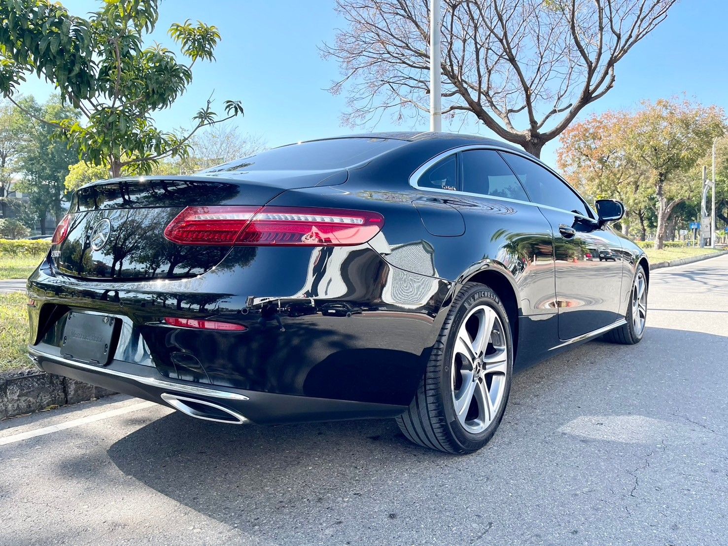 Mercedes-Benz E-Class Coupe 2019年二手車 136.8萬 嘉義市-明山車業&德星貿易 | 8891汽車