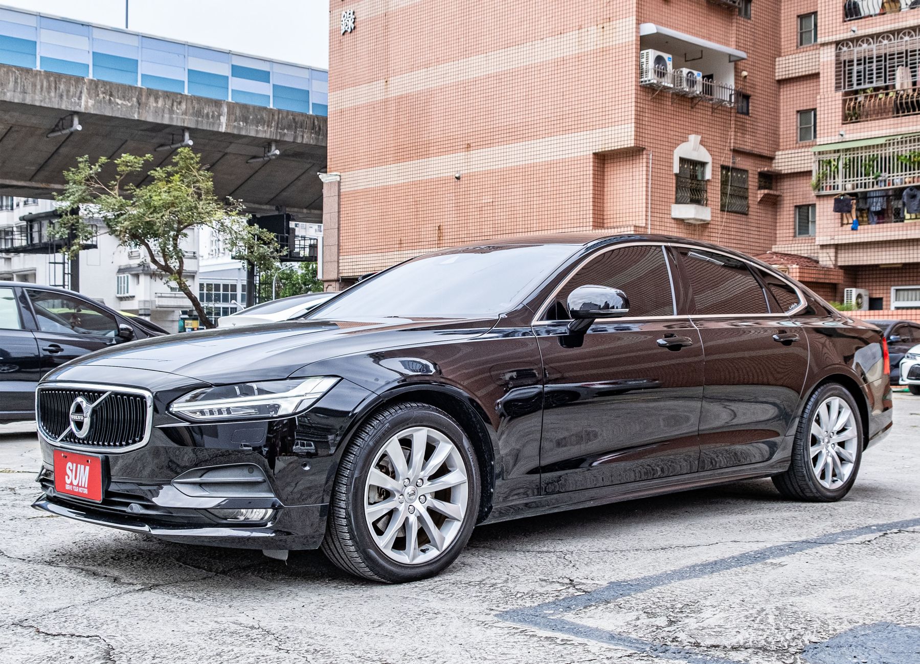 嚴選專區 - Volvo S90 2019年二手車 77.8萬 高雄市-推薦高雄君豪汽車 | 8891汽車