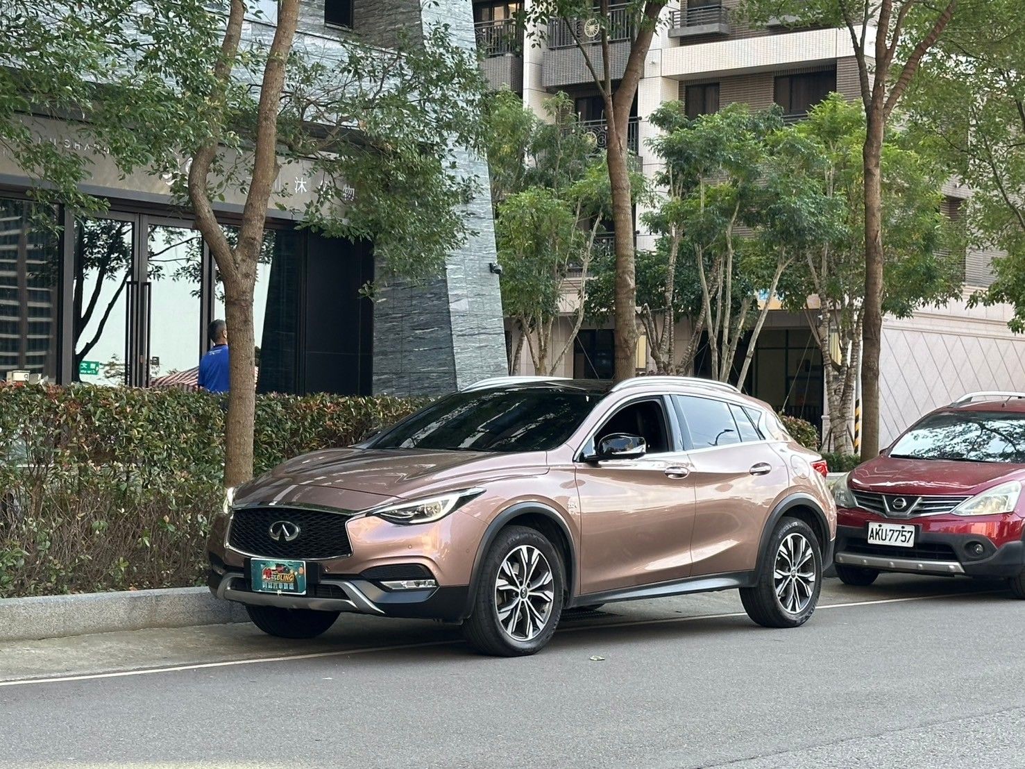 Infiniti QX30 2018年二手車 70.8萬 桃園市-阿銘汽車廣場 | 8891汽車