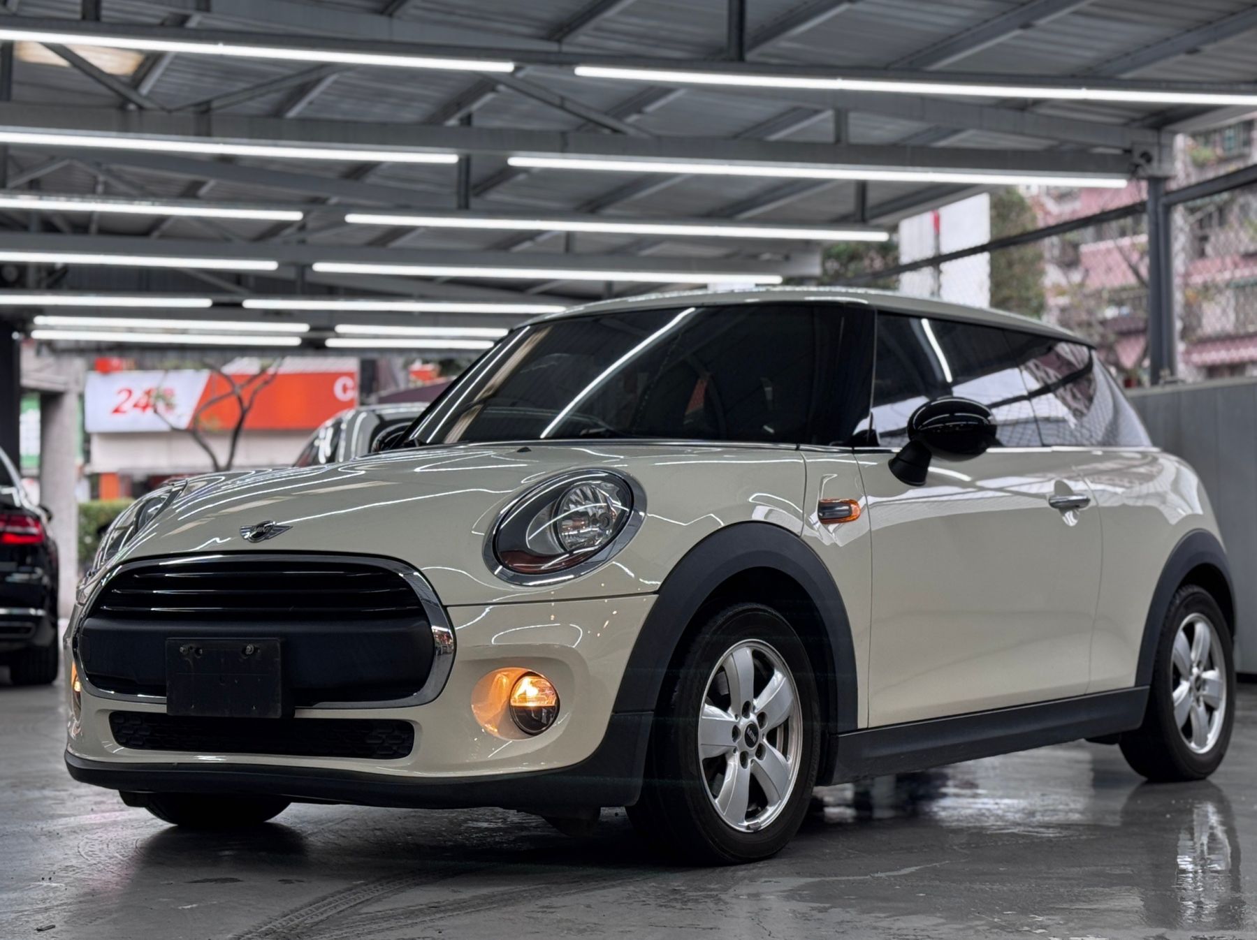 Mini One 2016年二手車 45.8萬 新北市-弘達國際三重店 | 8891汽車