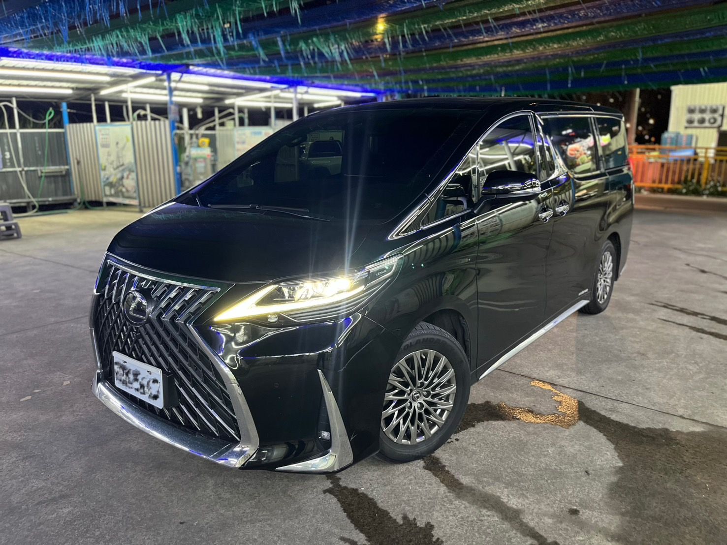 Lexus LM 2022年二手車 276.8萬 桃園市-翔睿車庫 | 8891汽車