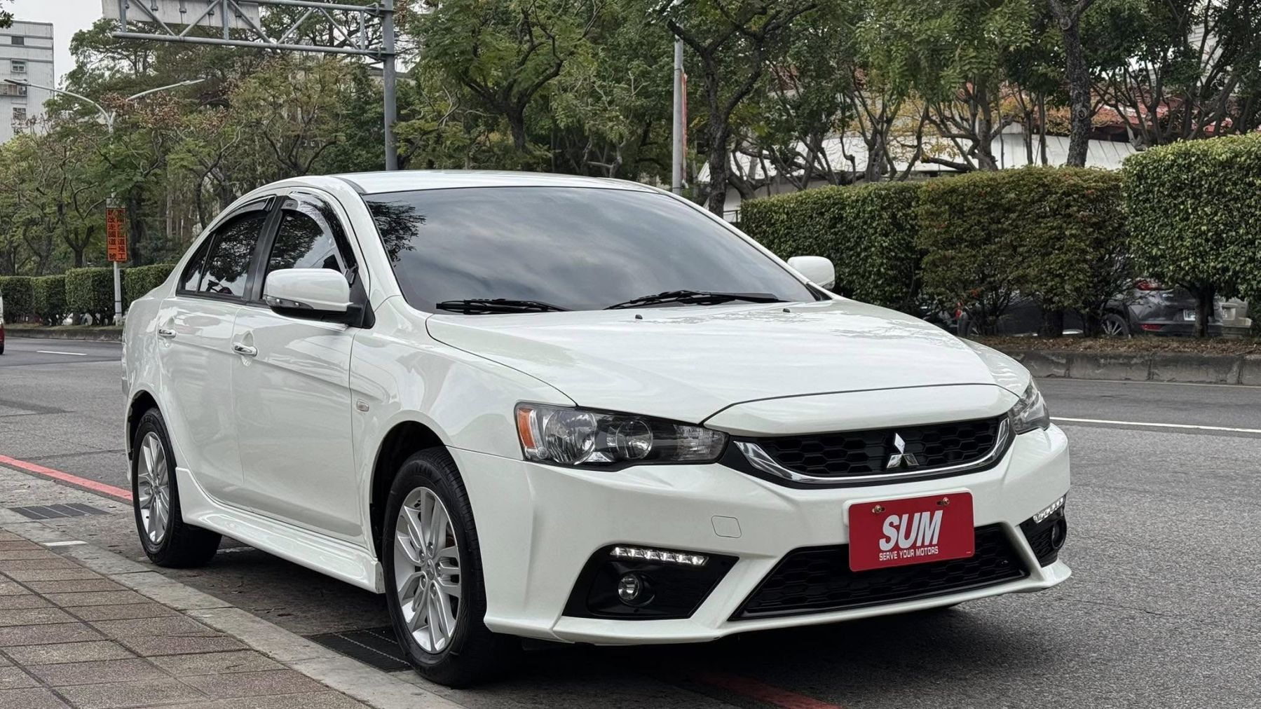 嚴選專區 - Mitsubishi Lancer Fortis 2016年二手車 21.8萬 新北市-SUM金鑽金豪華汽車 | 8891汽車