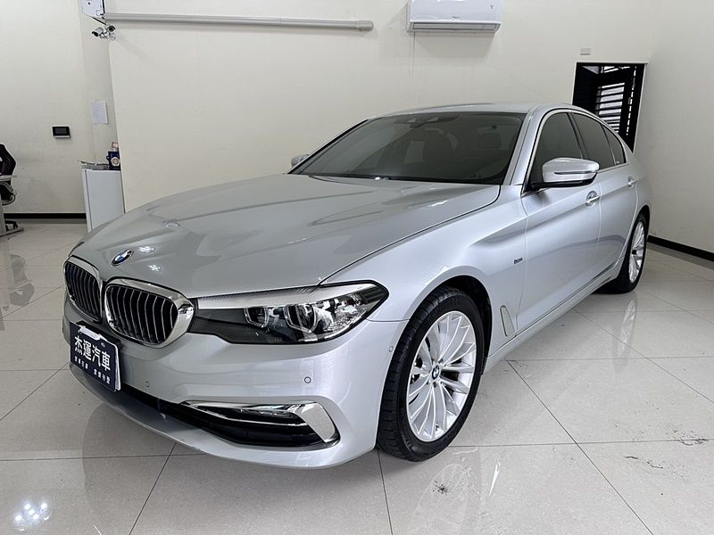 BMW 5-Series Sedan 2017年二手車 80.9萬 高雄市-杰運汽車高雄店 | 8891汽車