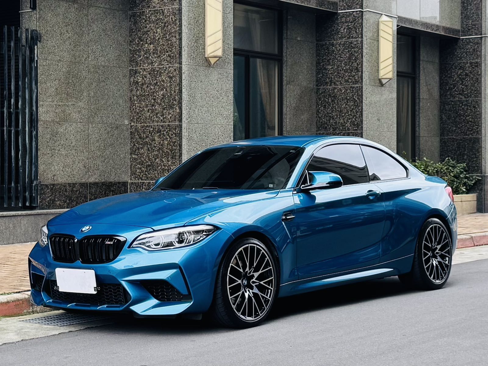 BMW M2 2019年二手車 178.0萬 台北市-鈞軫傳汽車 | 8891汽車