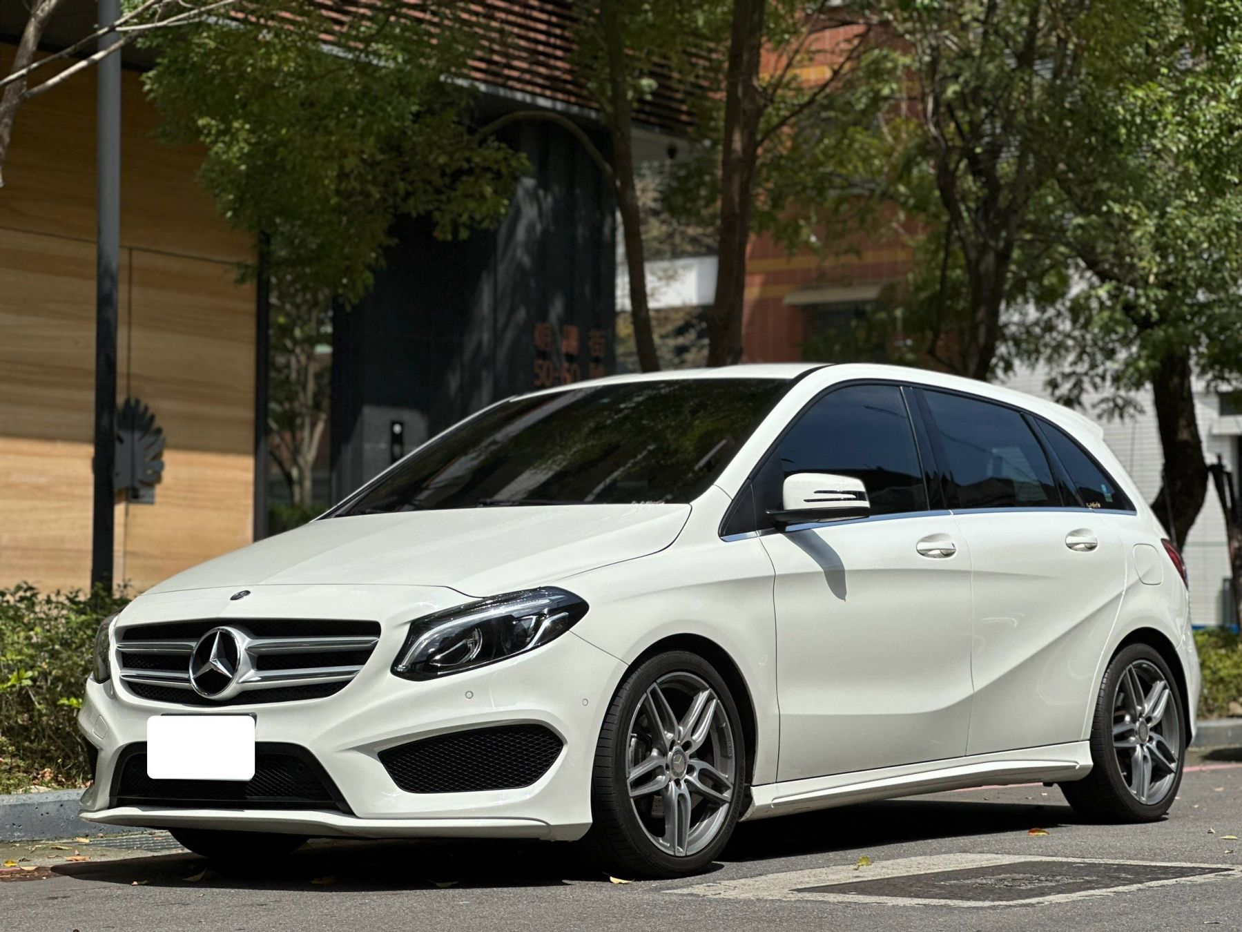 Mercedes-Benz B-Class 2017年二手車 63.8萬 新北市-弘達國際三重店 | 8891汽車